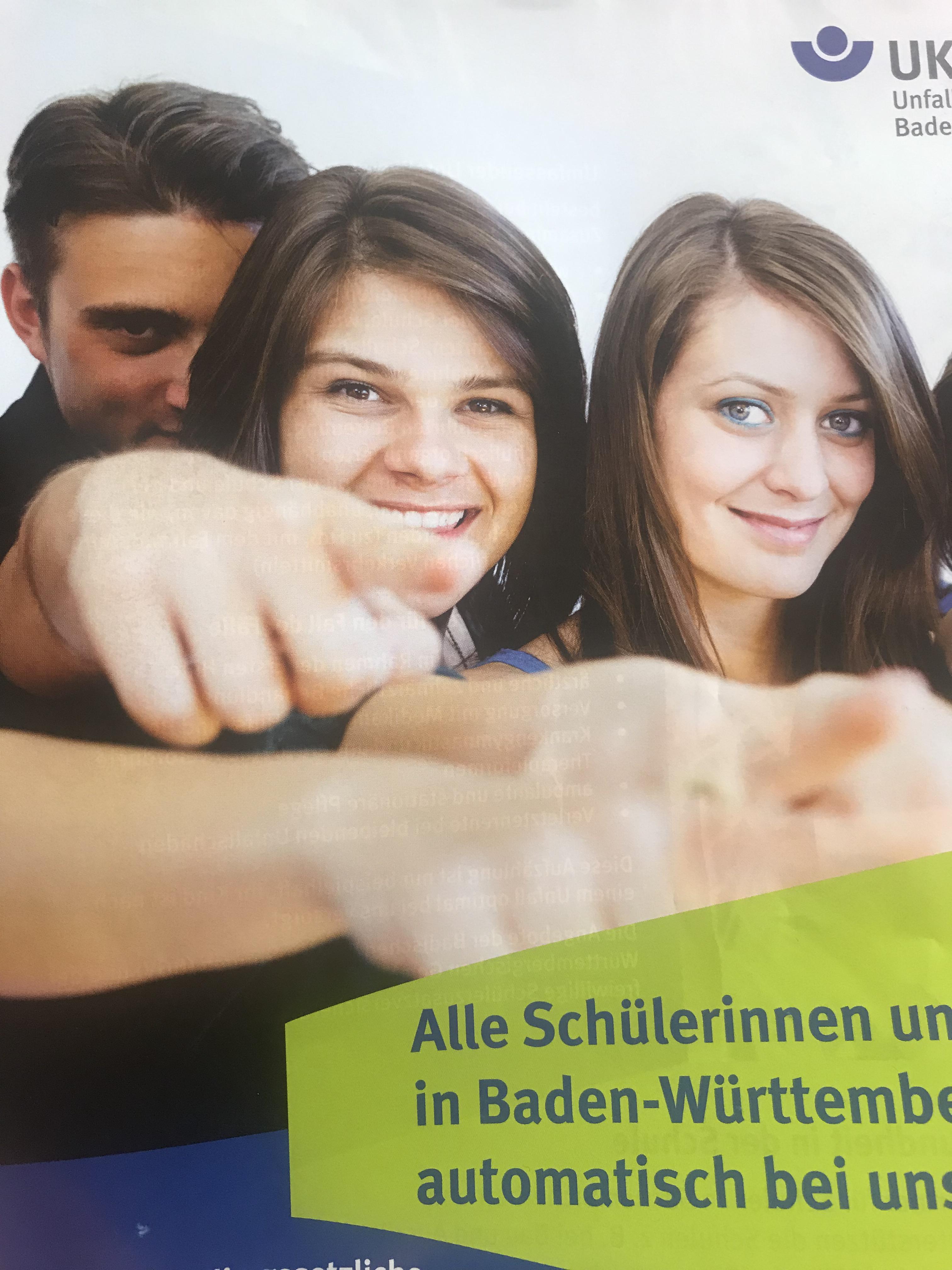 “Move more to the shadows, ok. Now tilt your head down, perfect!” | Scrolller