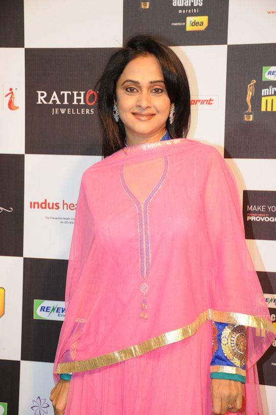 Mrinal kulkarni...ahhhhhhhh she is the ultimate milf and a true kaamdevi..what will you do with ...