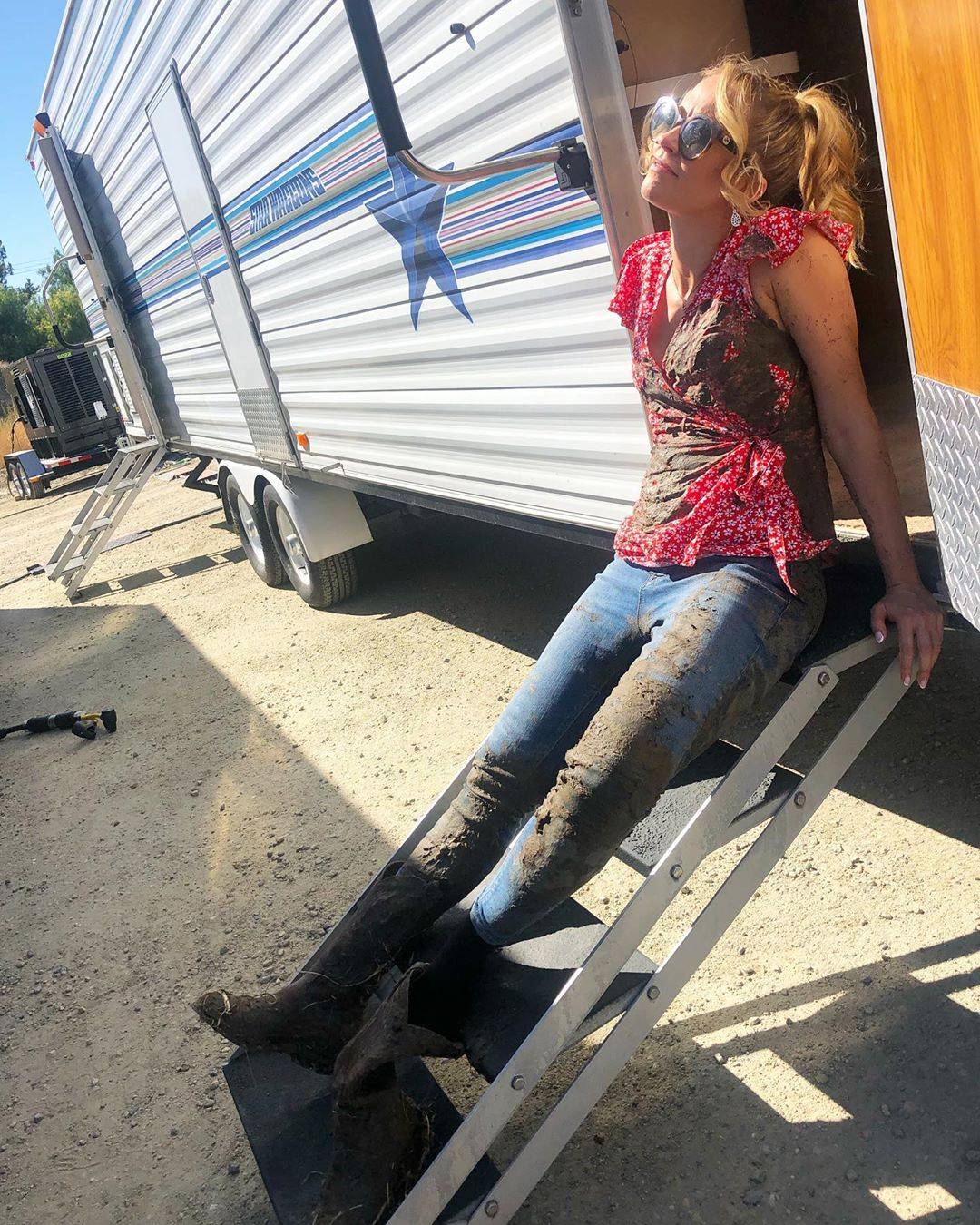 Muddy #2 | Scrolller