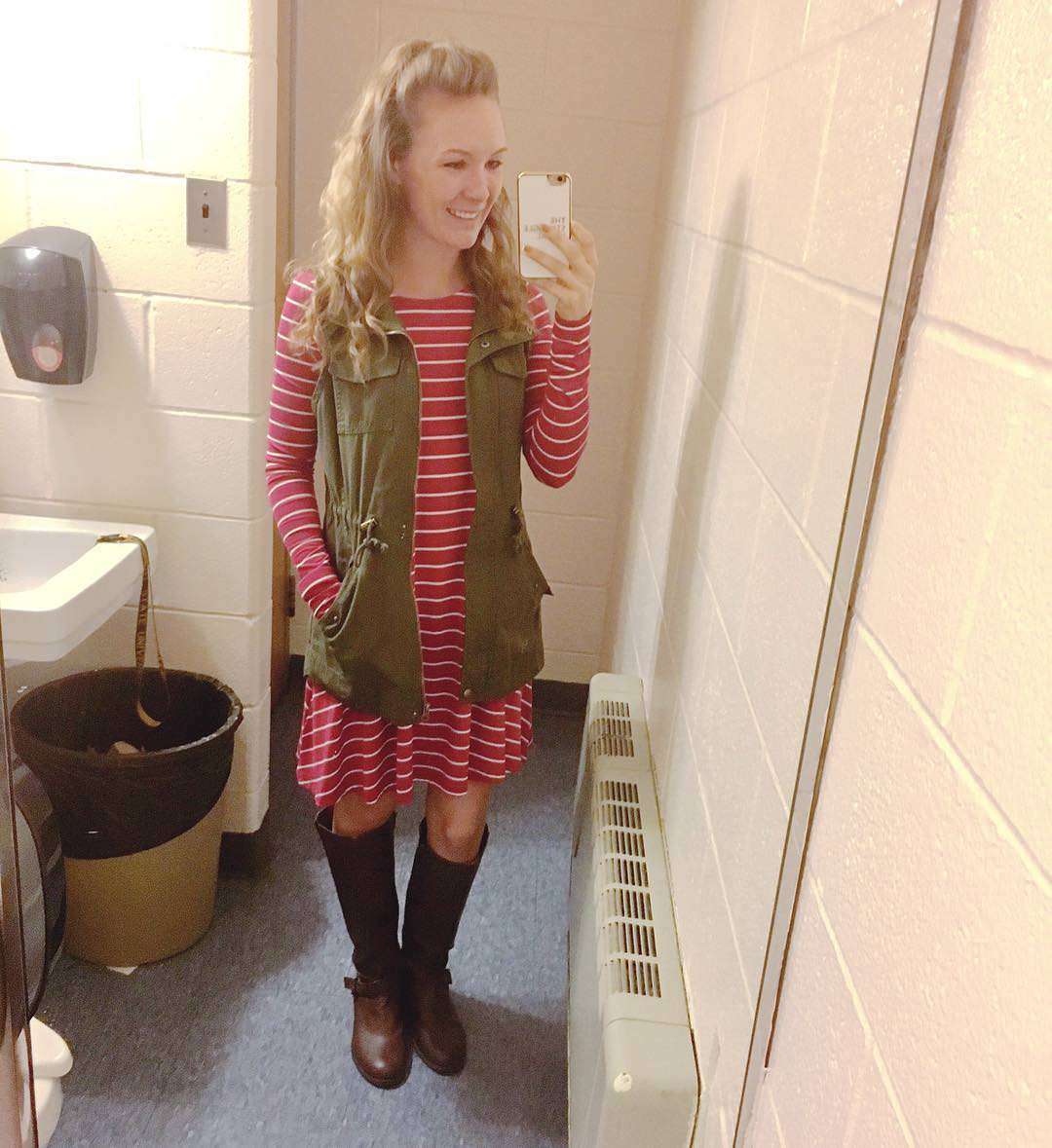 Music Teacher Chelsea 3 | Scrolller