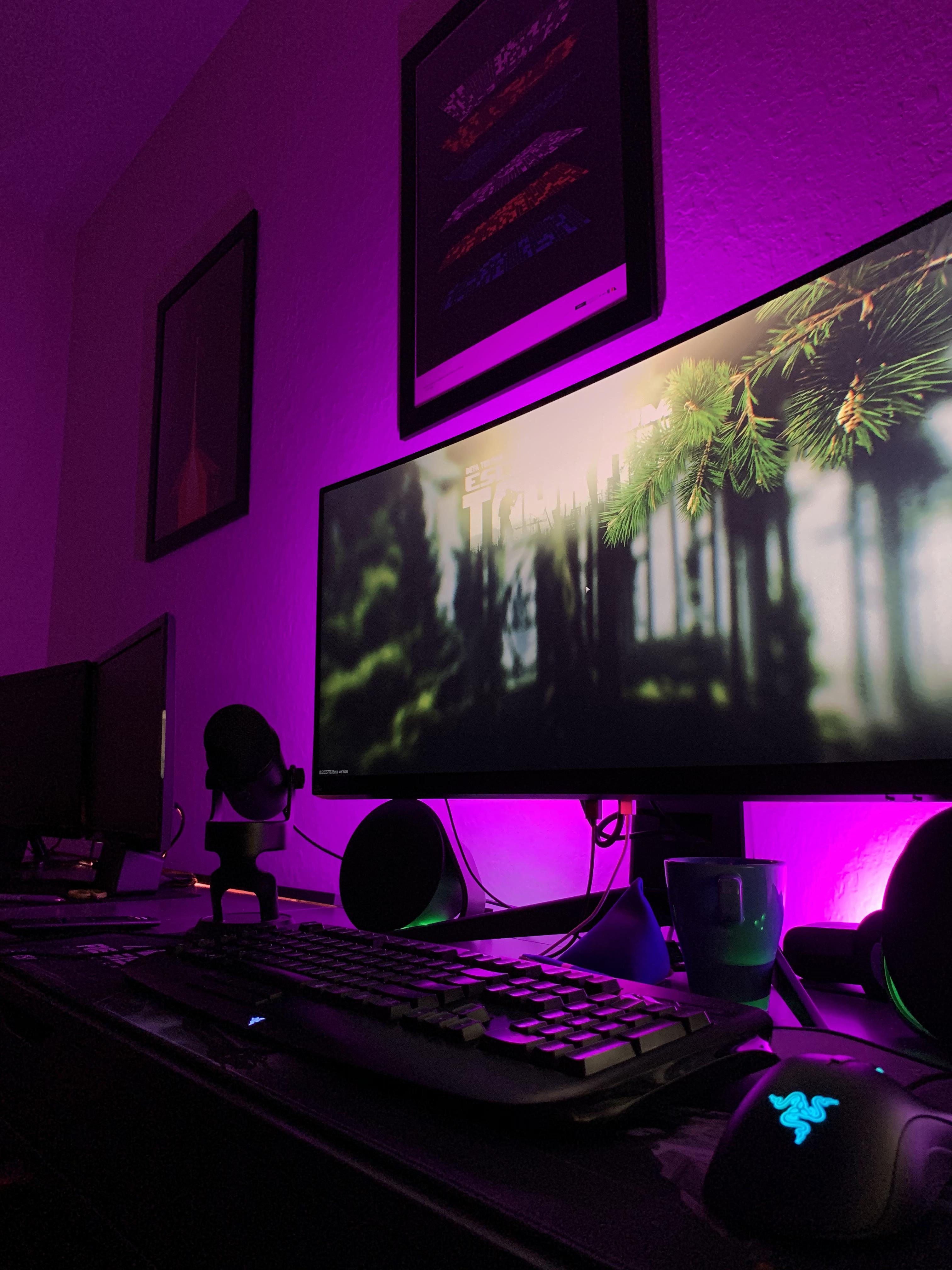 My 12 year old Razer Anansi in a new gaming setup | Scrolller