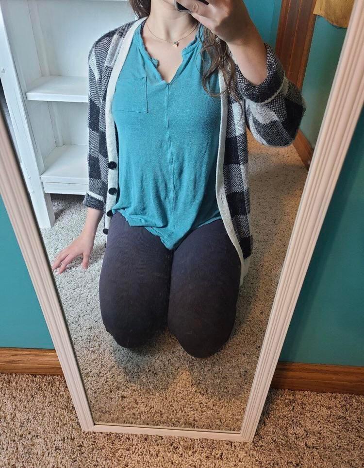 My 18yr old sister left her computer/cloud unlocked today... | Scrolller