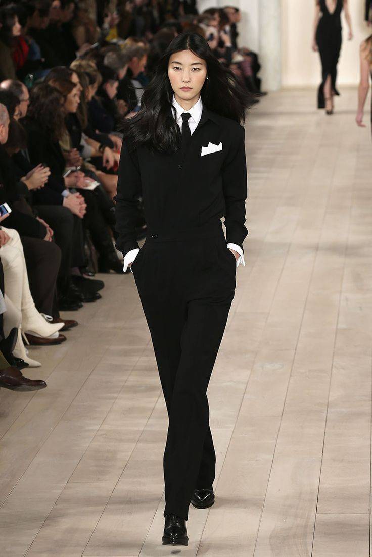 My absolute favorite look ever. This is from Ralph Lauren's F/W 15 Show. | Scrolller