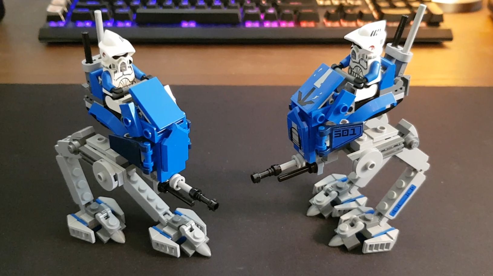 My AT-RT MOC using only the pieces of the 501st battle pack | Scrolller