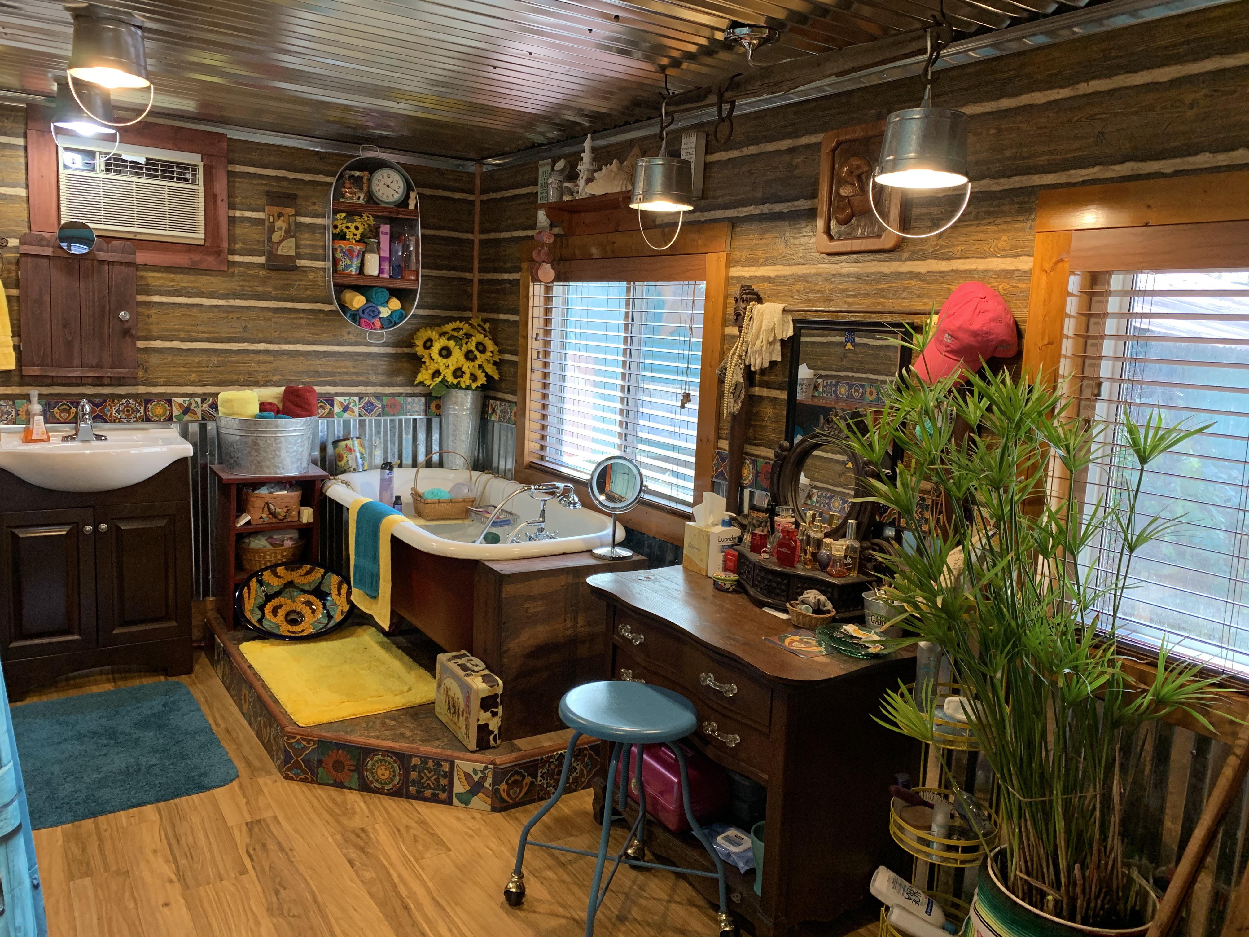 My aunt’s coziest corner. | Scrolller