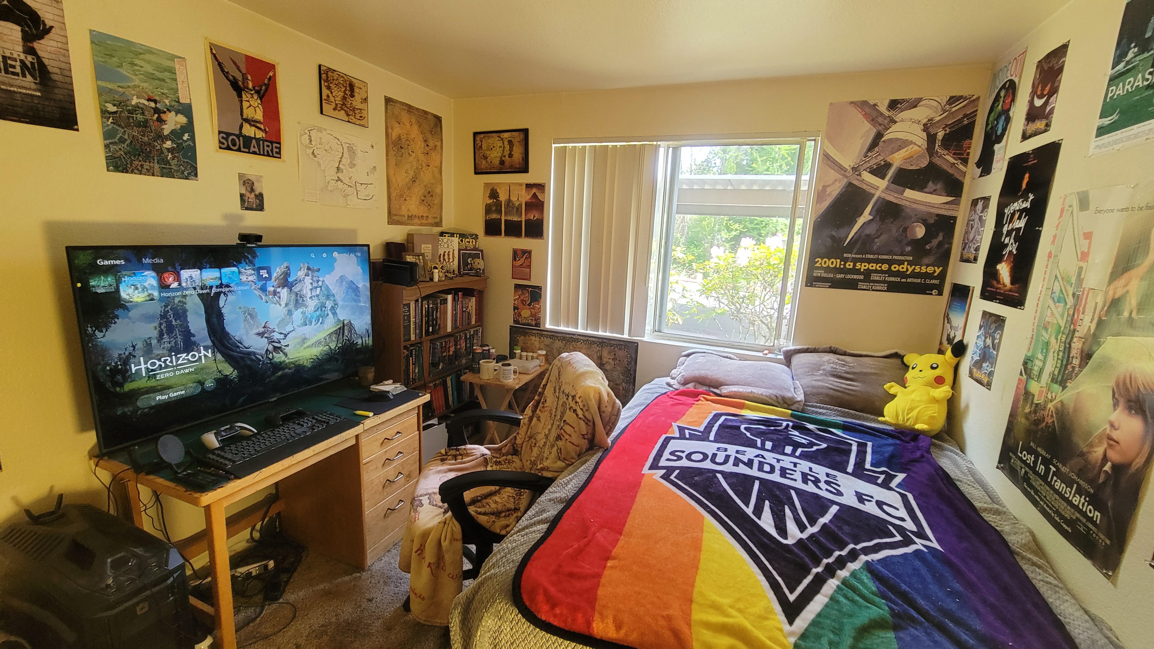 My bedroom in Rainy WA State | Scrolller