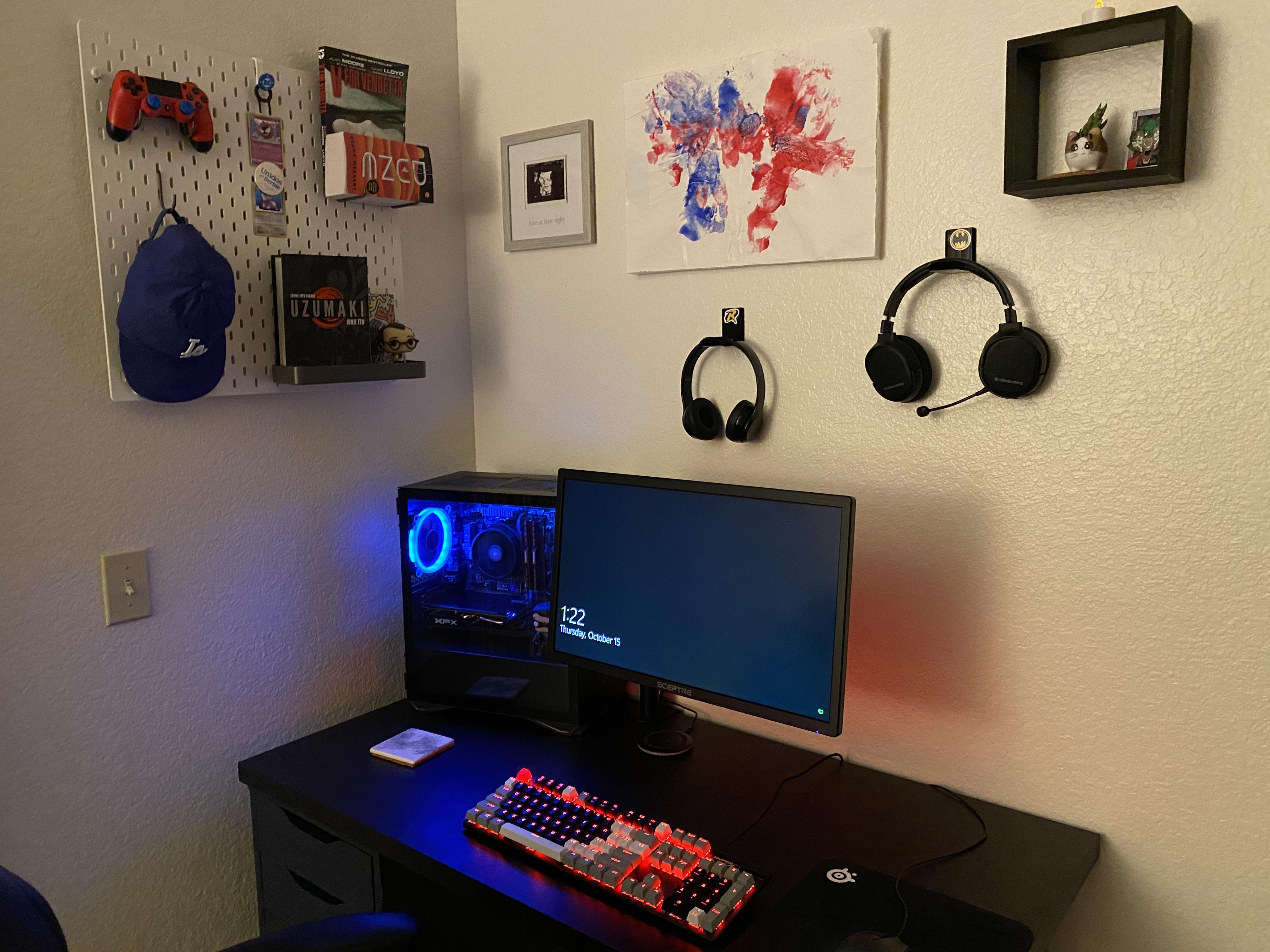 My corner | Scrolller