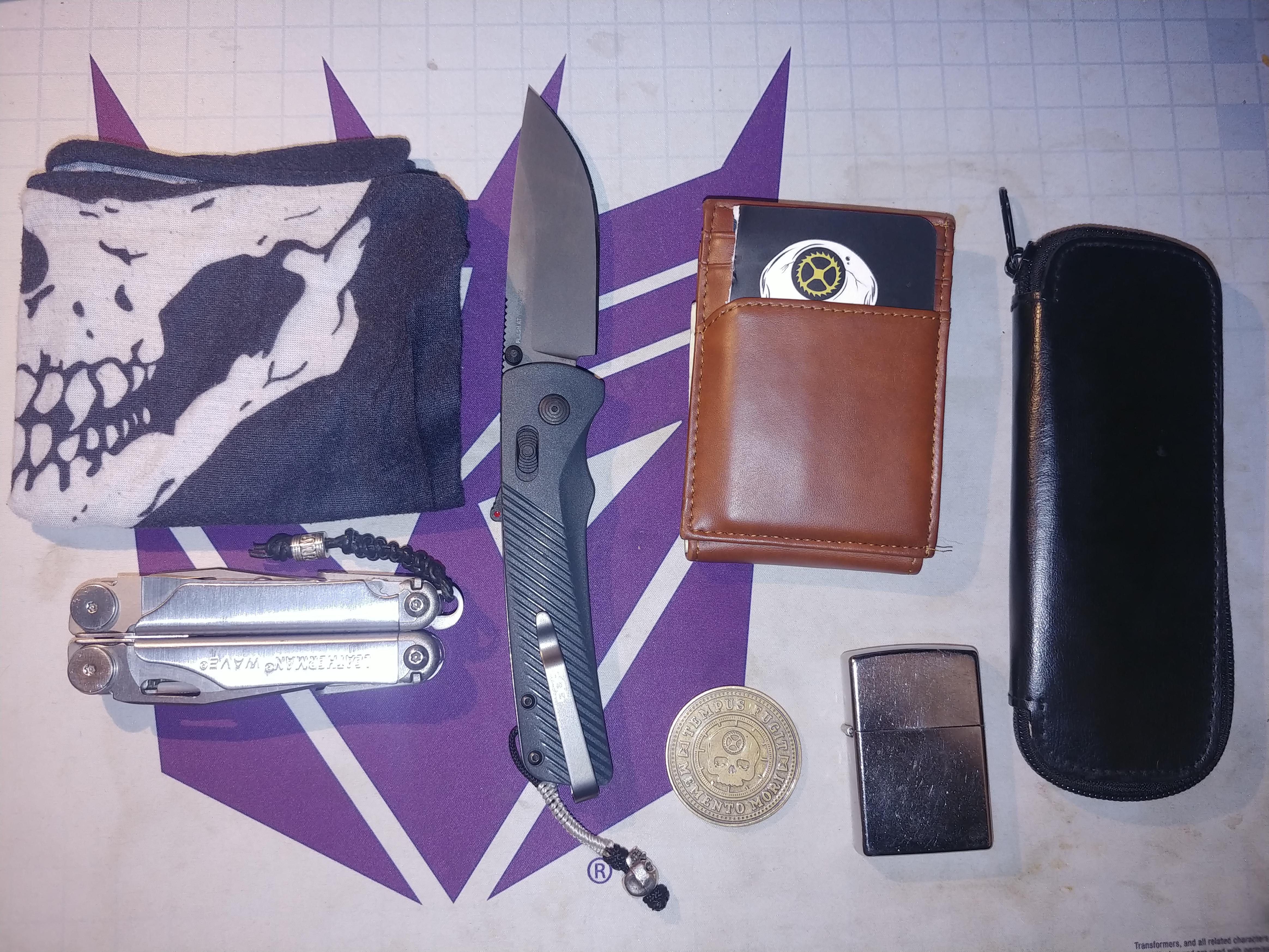 My current EDC. | Scrolller