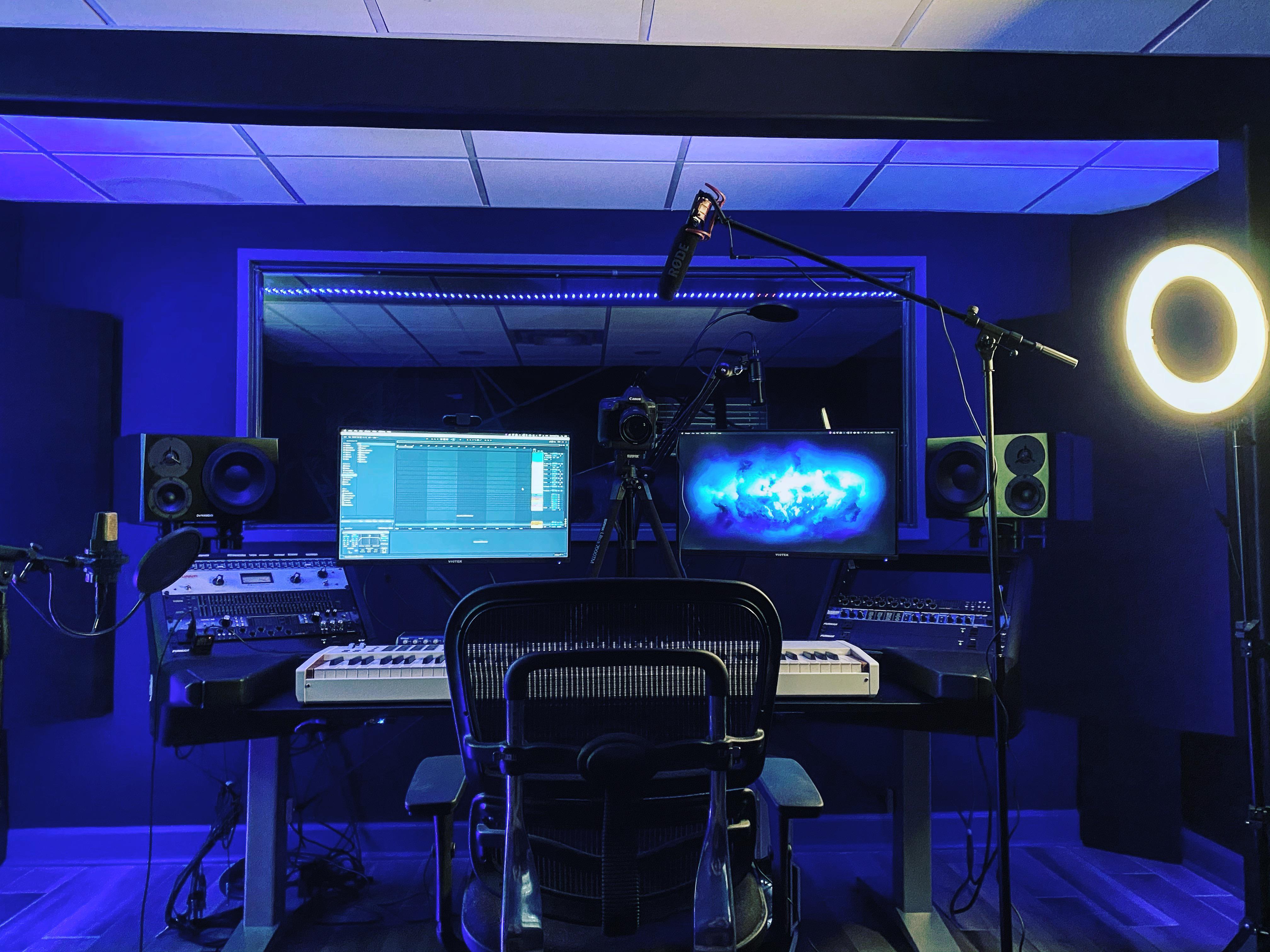 My current home setup | Scrolller