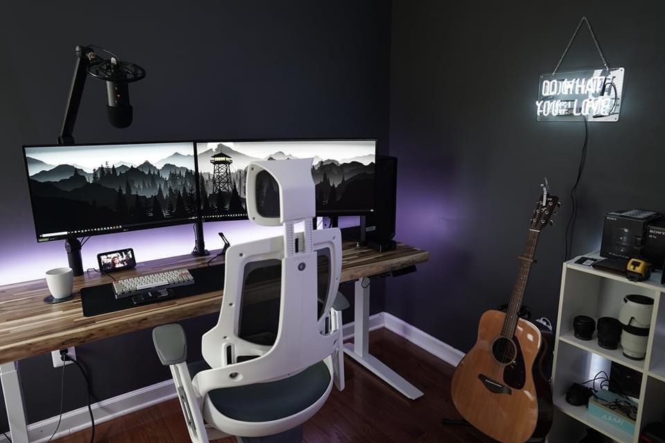 My Editing + Gaming Setup! | Scrolller