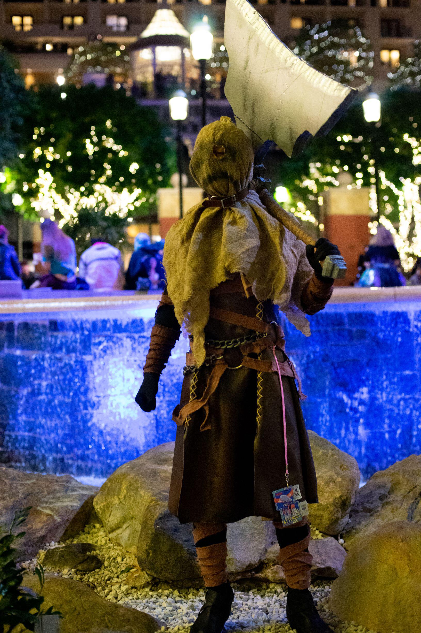 My Executioner Miralda Cosplay | Scrolller