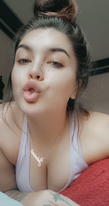 my eyes are up here | Scrolller