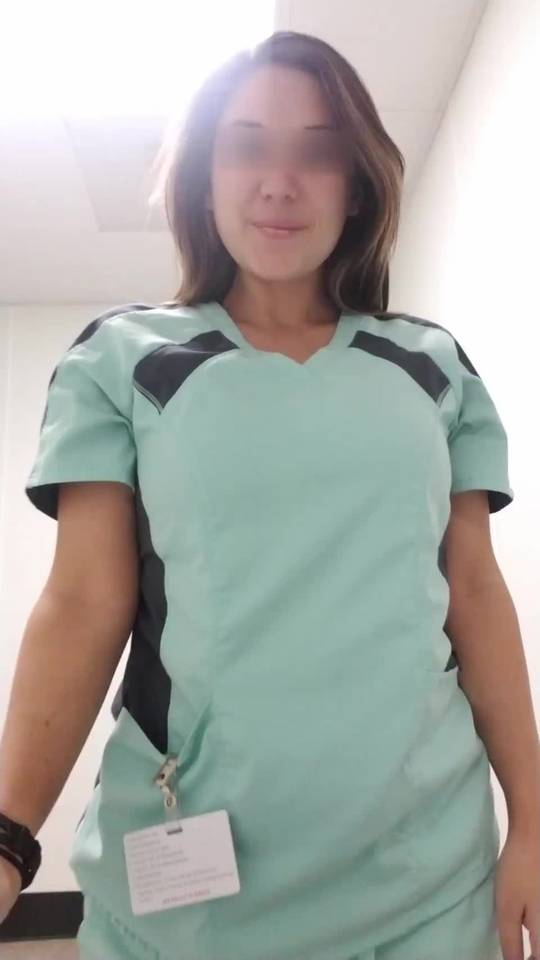 First time posting anything in my scrubs 🙈 | Scrolller