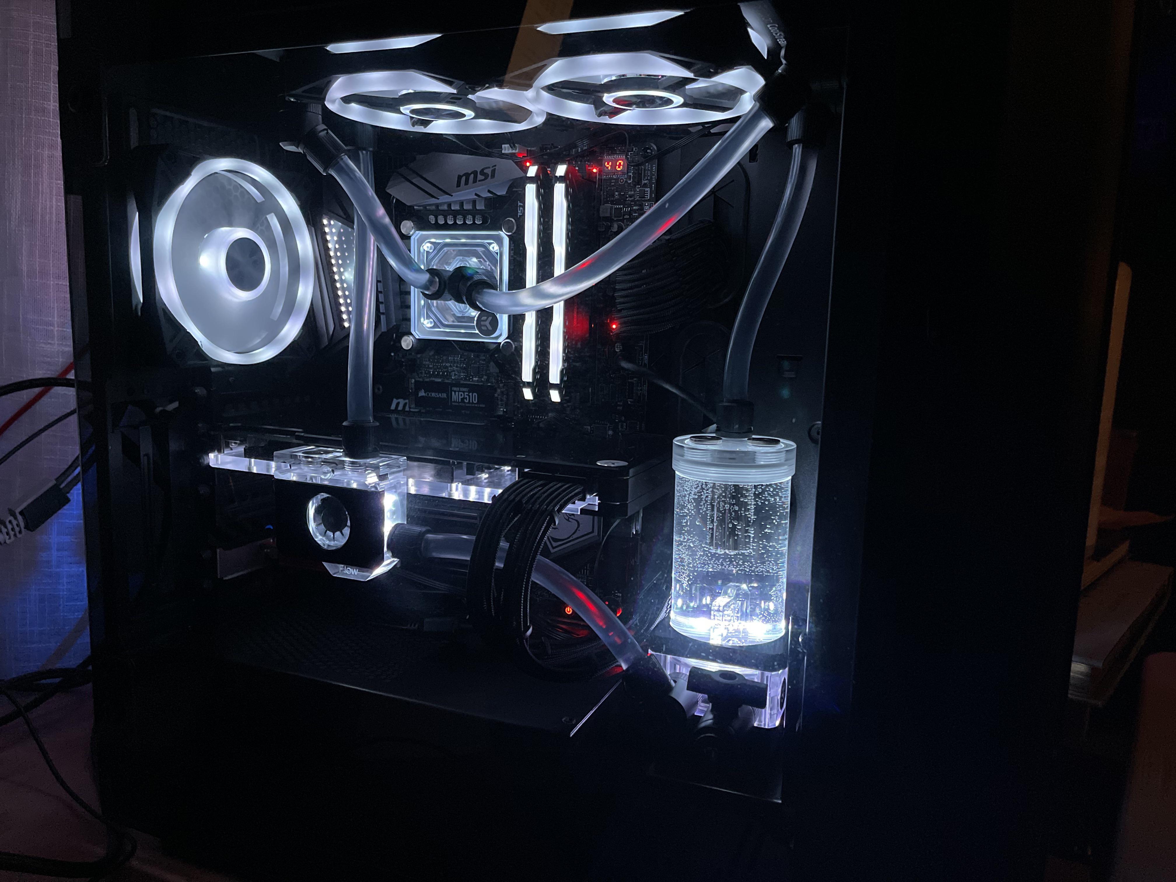 My first custom loop. Ek Blocks/pump and Corsair QL fans | Scrolller