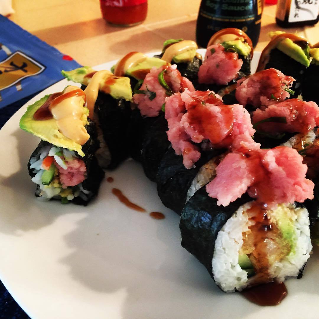 My First Homemade Sushi Roll :D | Scrolller