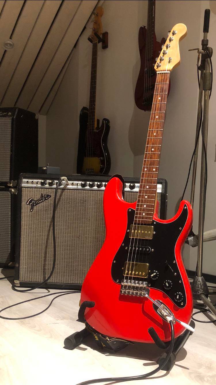 My first ”partscaster” nearly finished. | Scrolller