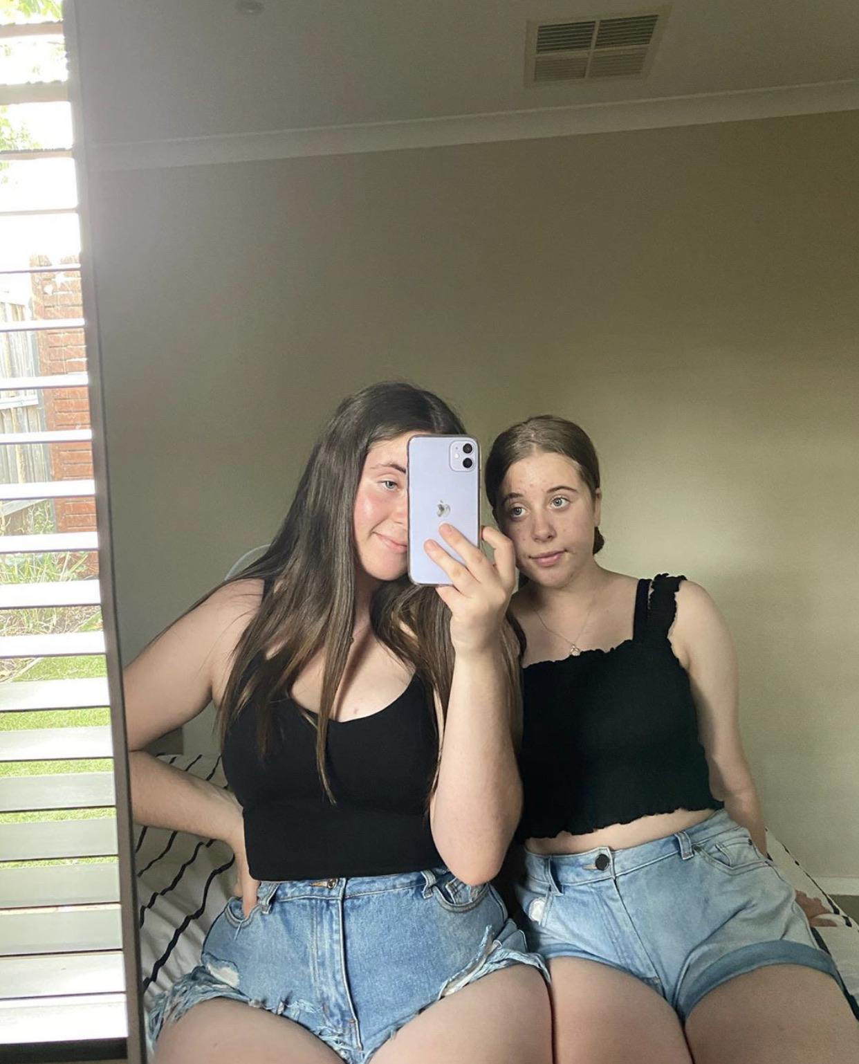 My girlfriend (left) and her sister (right) they both have incredible thighs and love sharing ...
