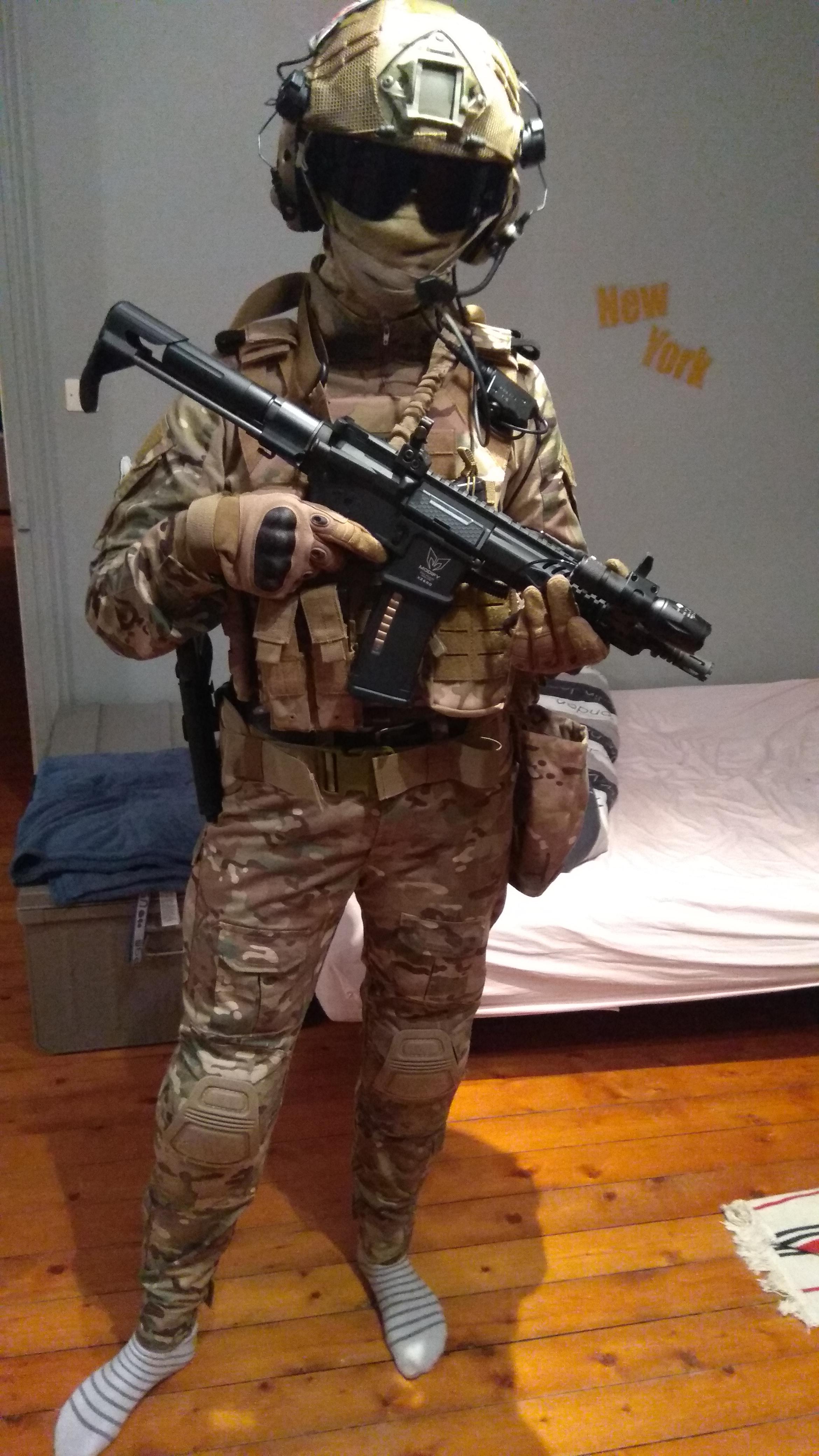 My girlfriend wanted to wear my airsoft loadout, I think she likes it | Scrolller