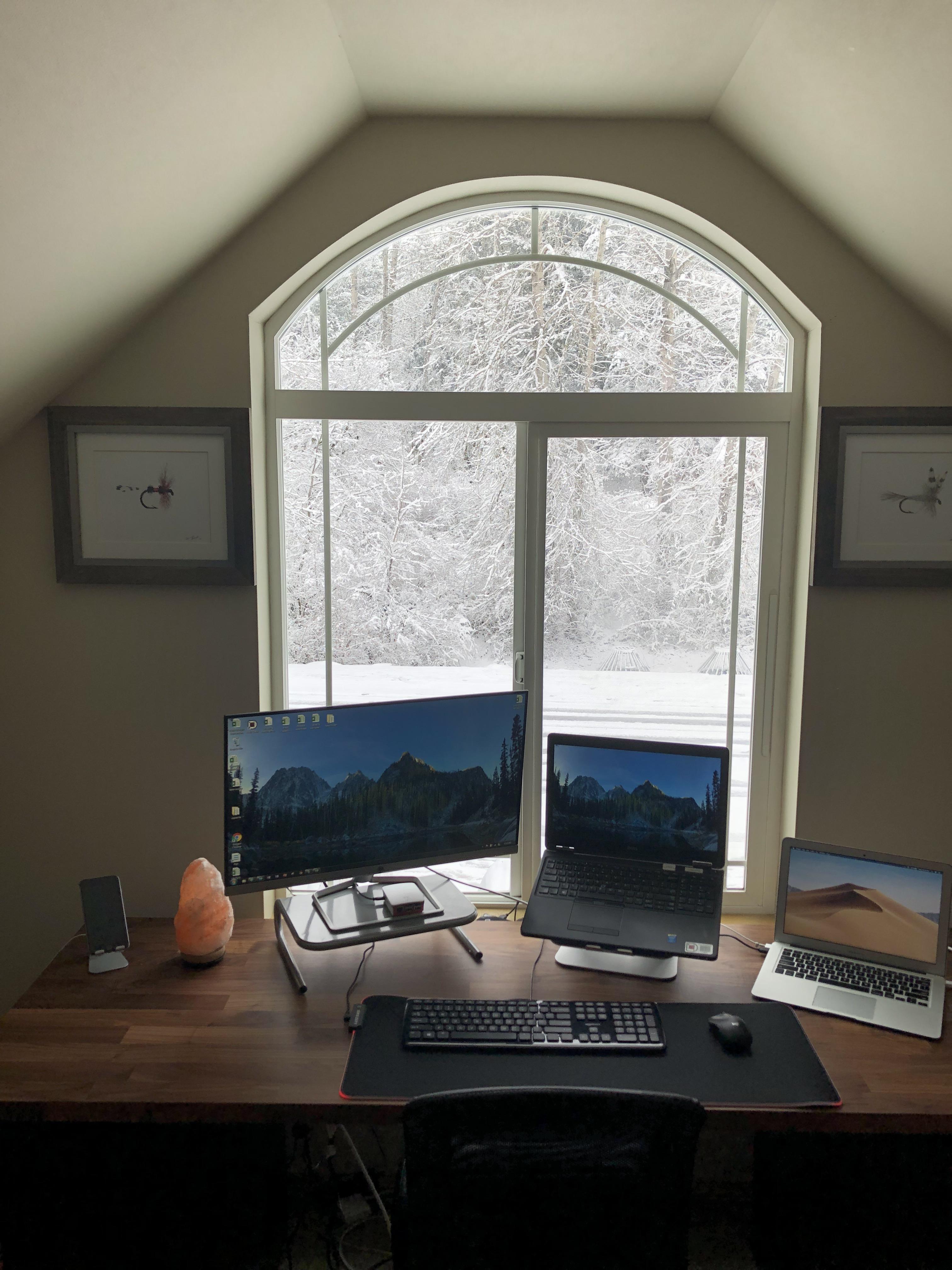 My home office workspace | Scrolller