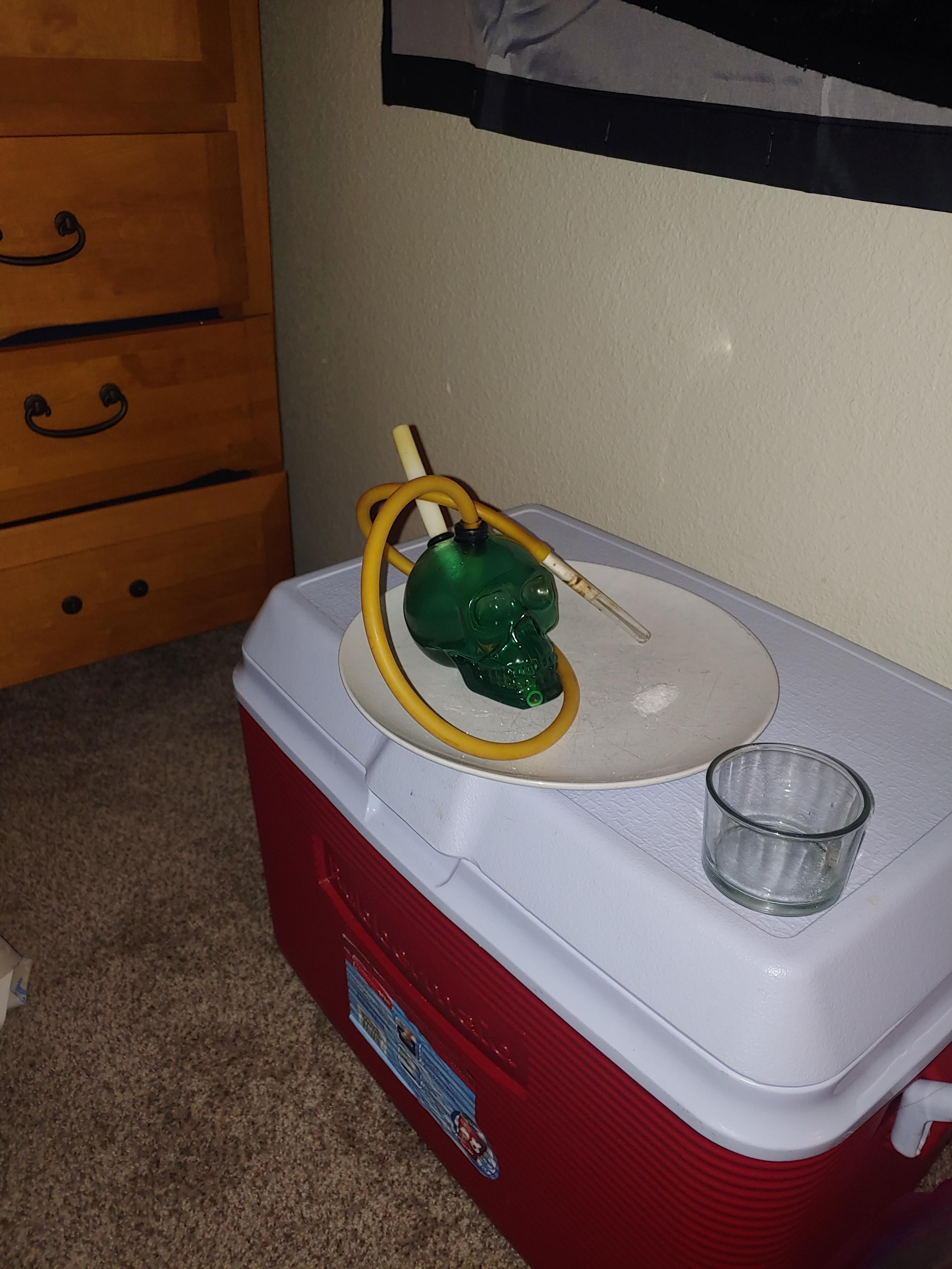 My hot rail bong | Scrolller