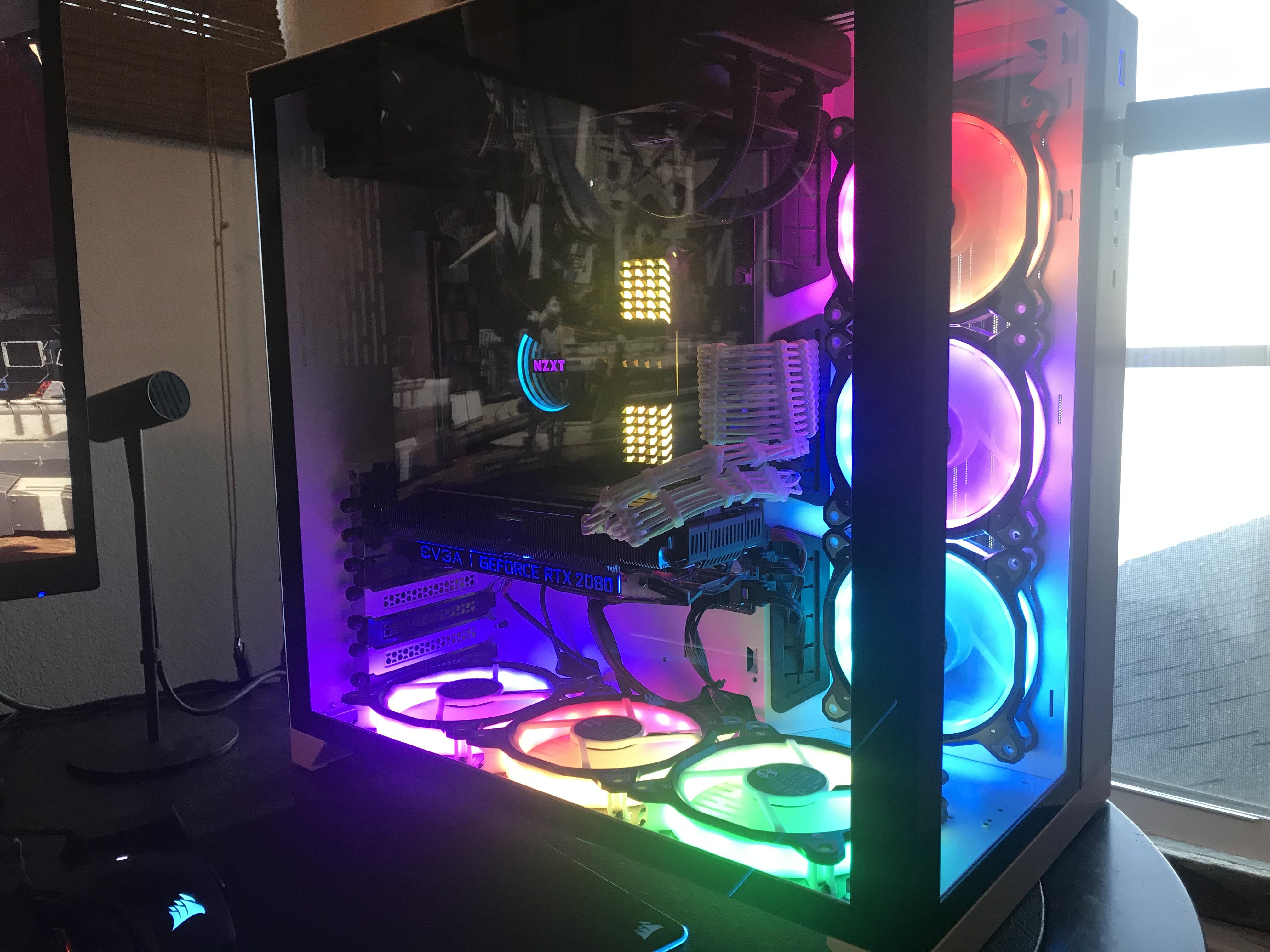 My Lian Li case | Scrolller