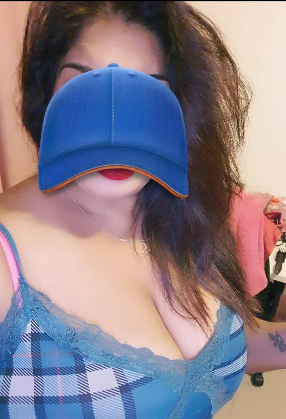 My milf is feeling whorish today ( 25m, 35f | Scrolller