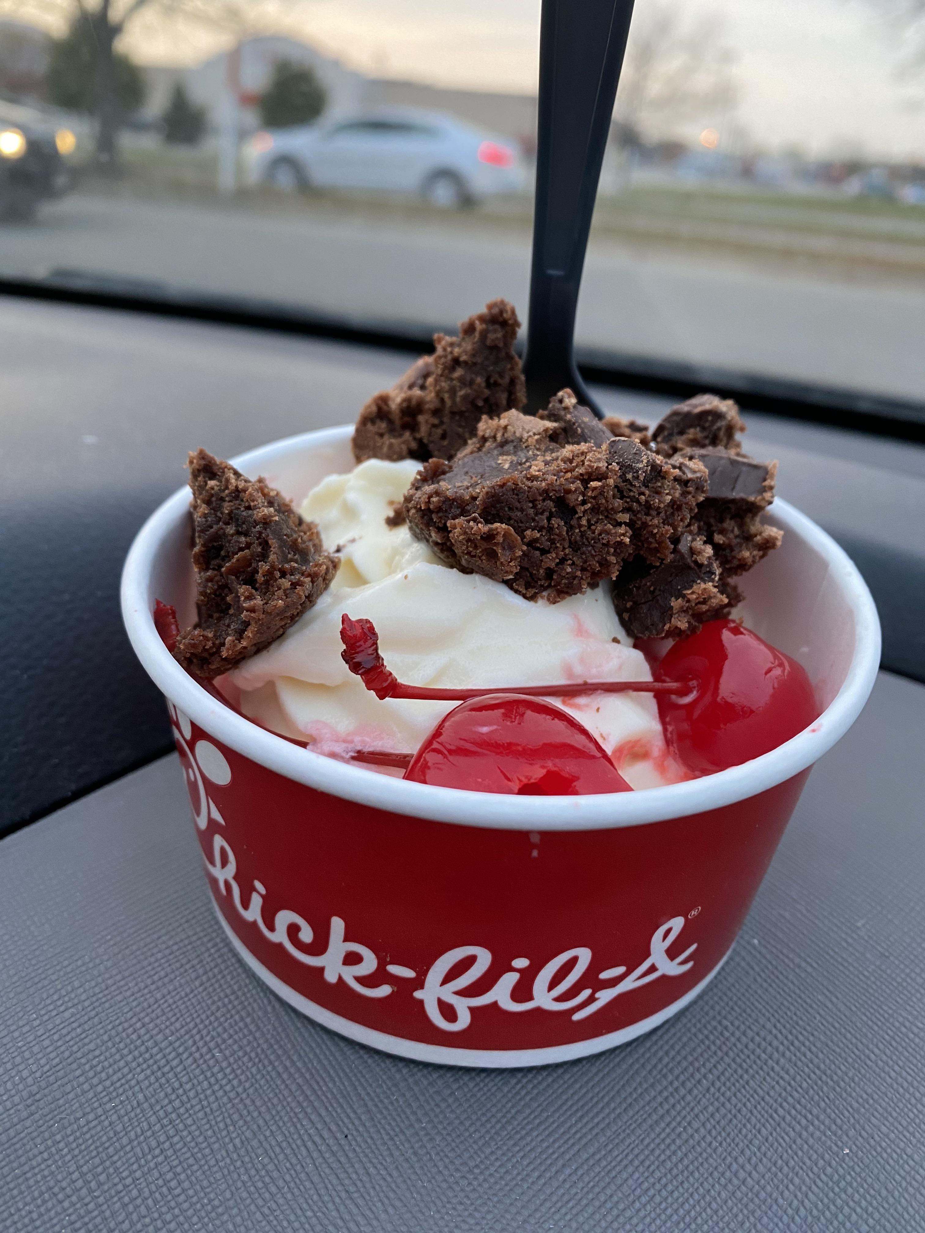 My most favorite creation: the beloved brownie sundae | Scrolller