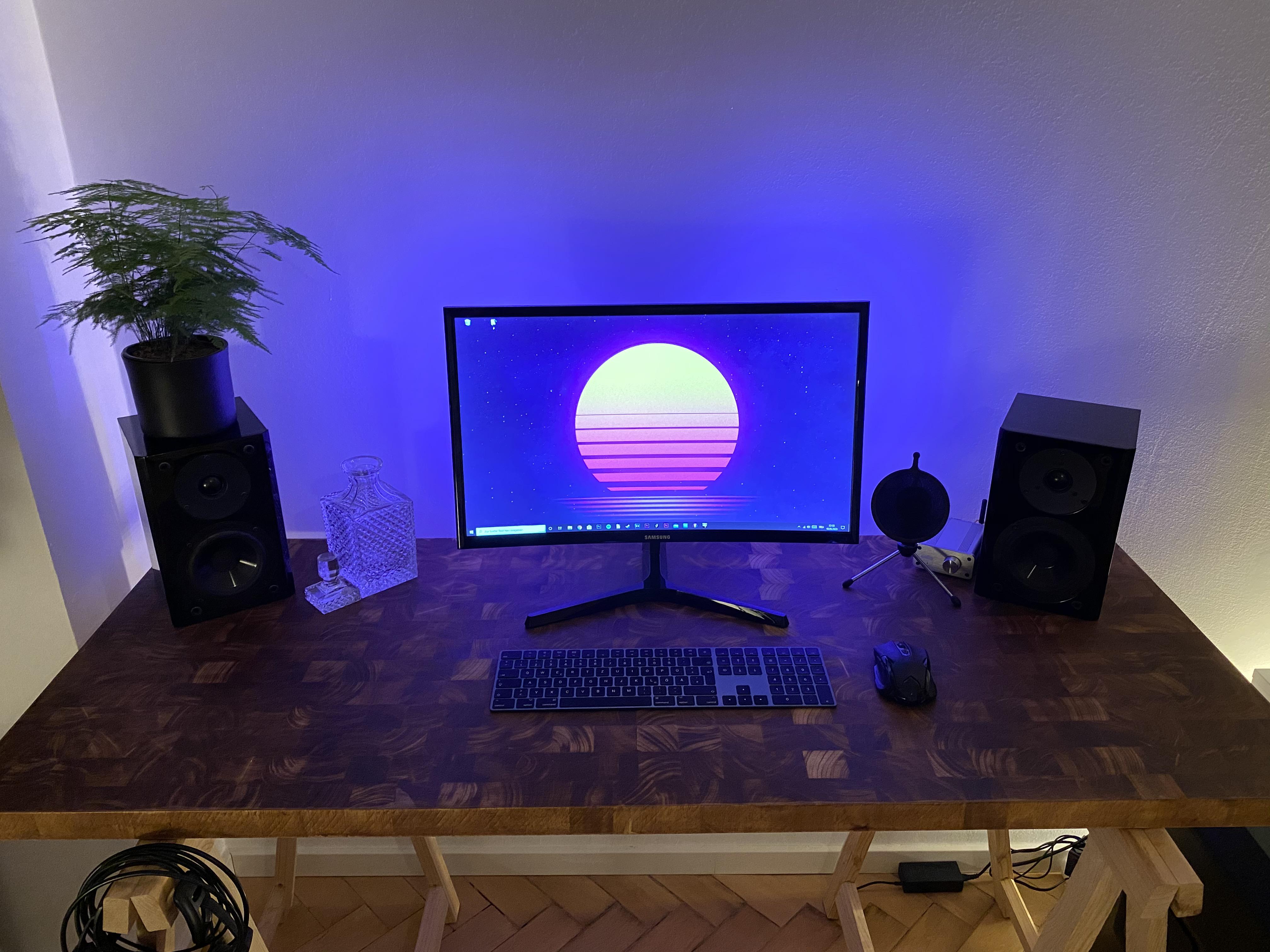 My new desk setup | Scrolller