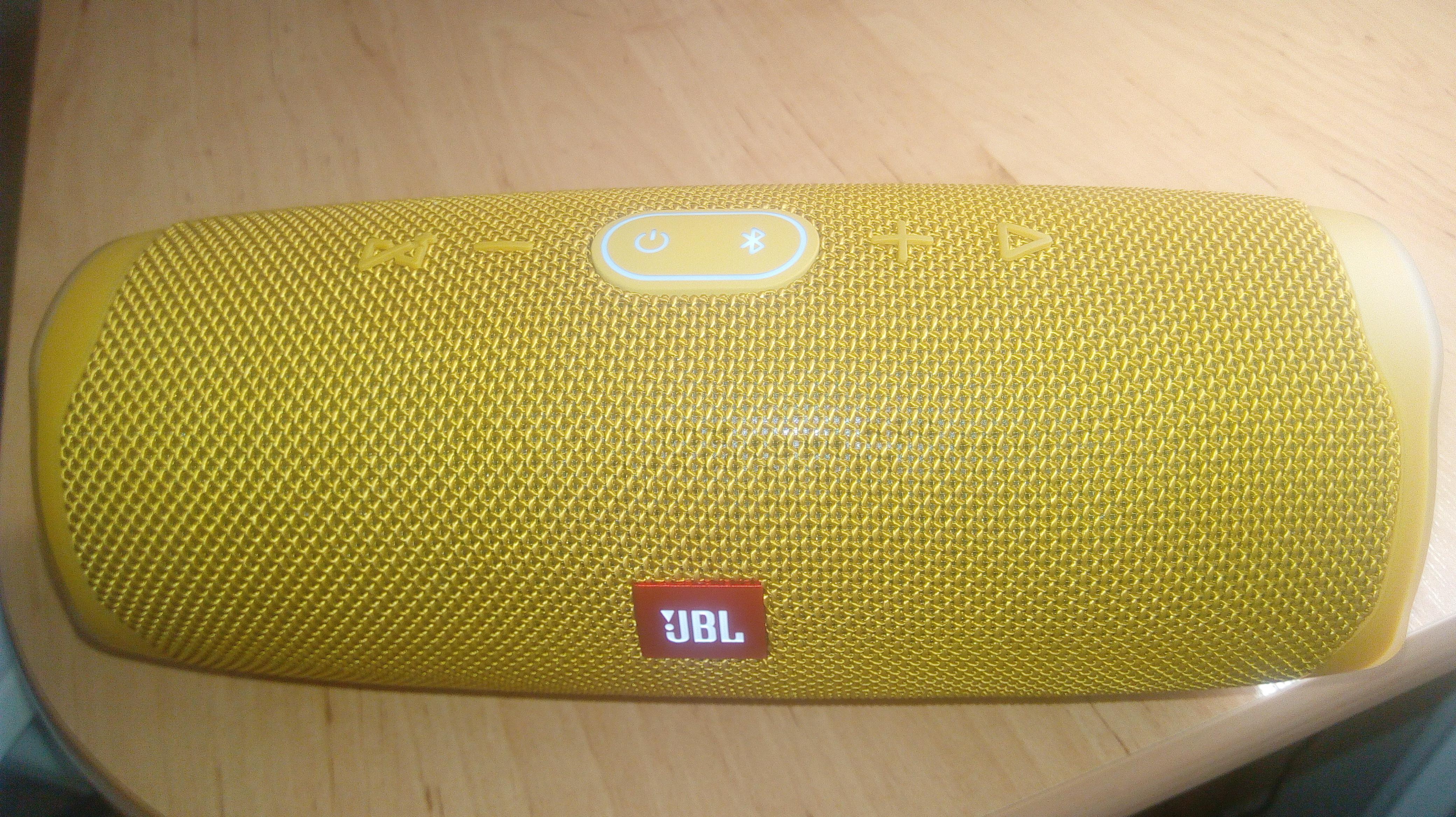 My new JBL Charge 4!! | Scrolller