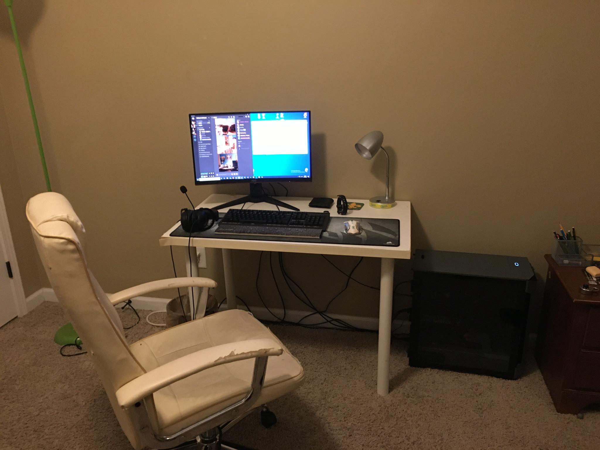 My PC setup | Scrolller