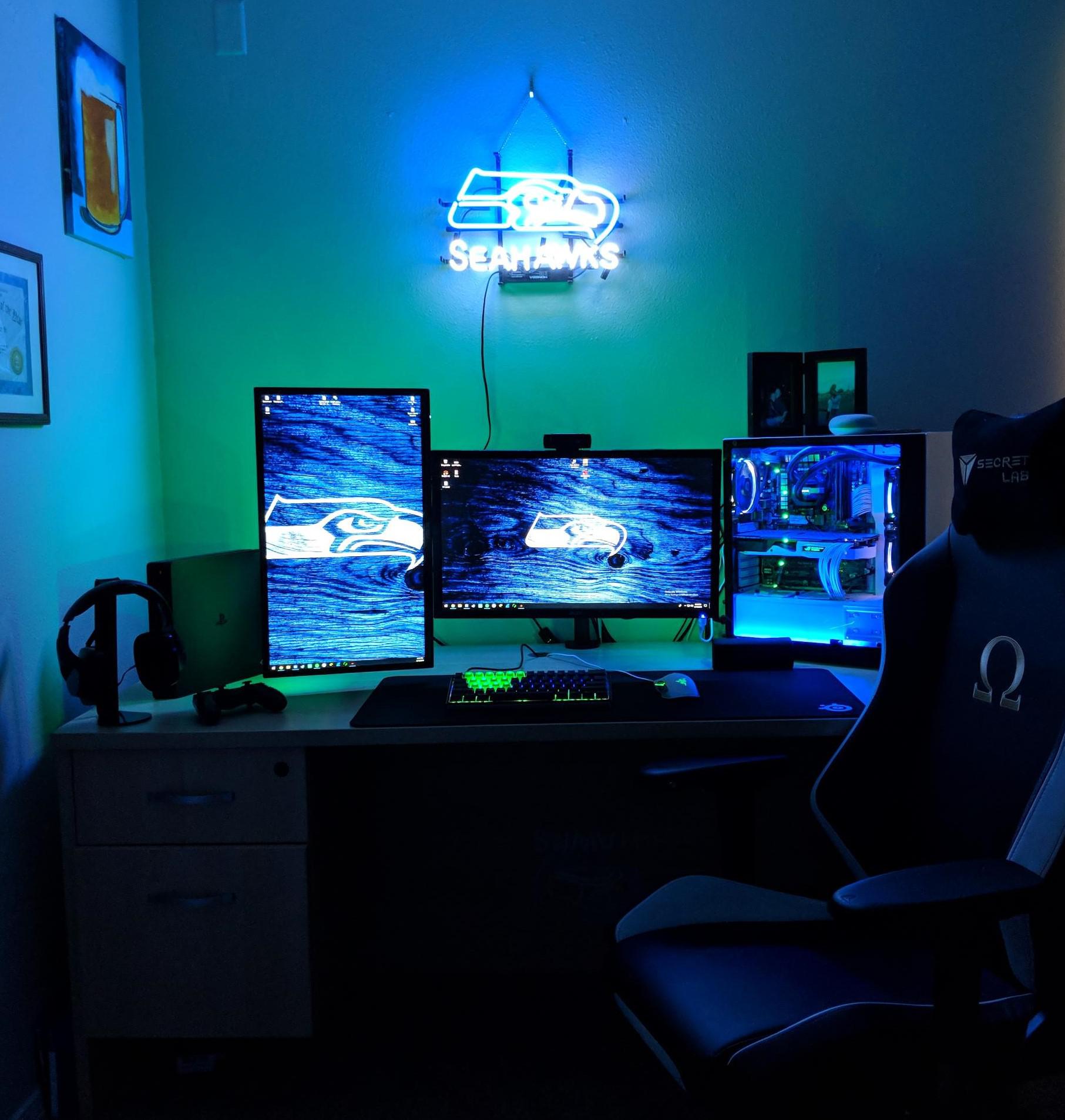 My Seahawks themed office, Go Hawks! | Scrolller