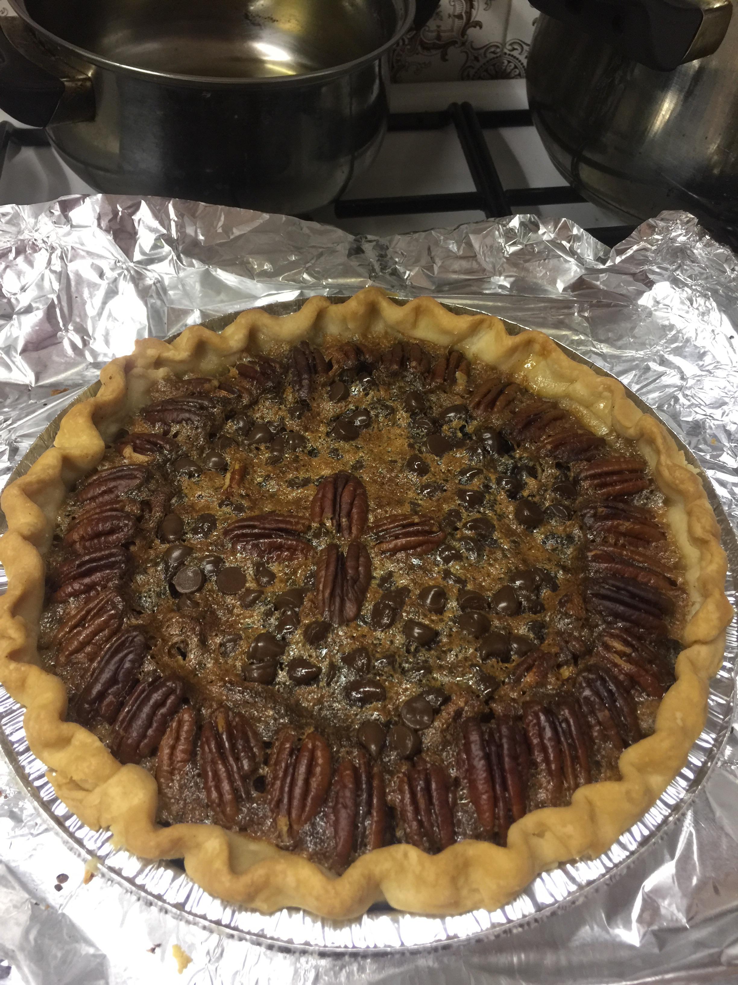 My second attempt at pie. Chocolate pecan | Scrolller