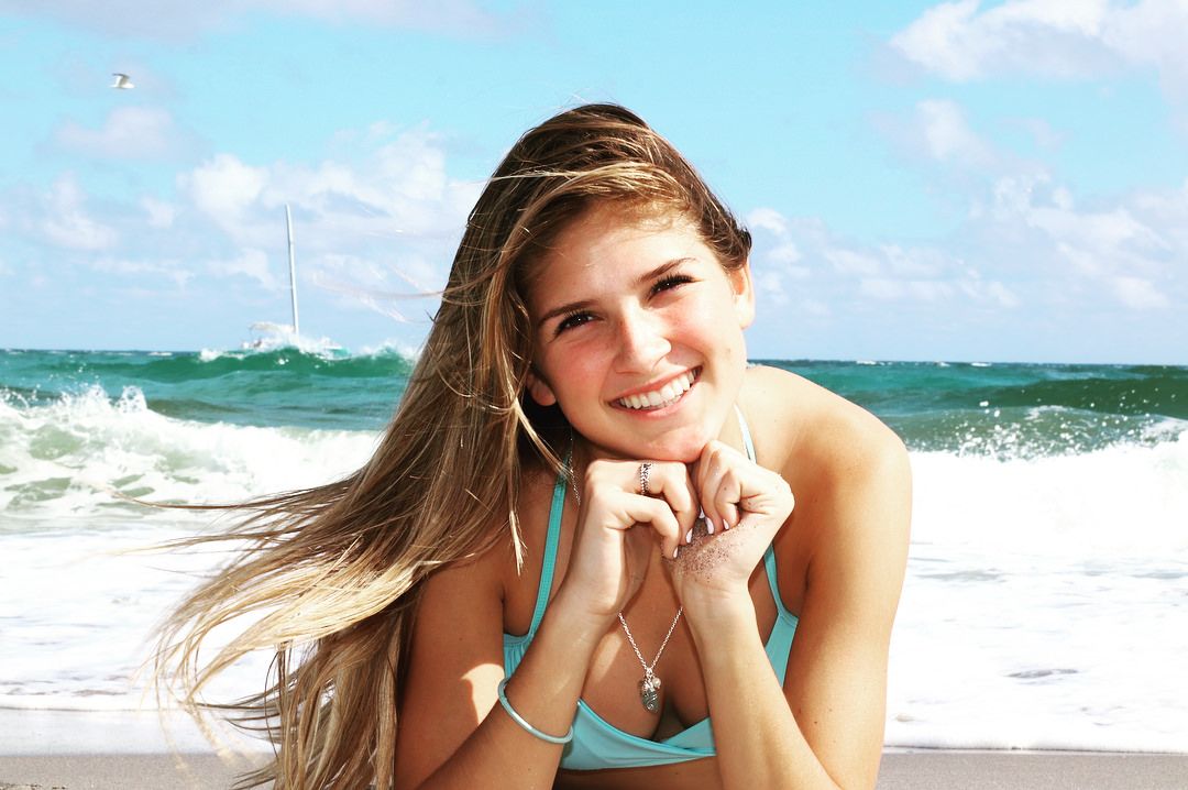 My Sexy Friend | Scrolller