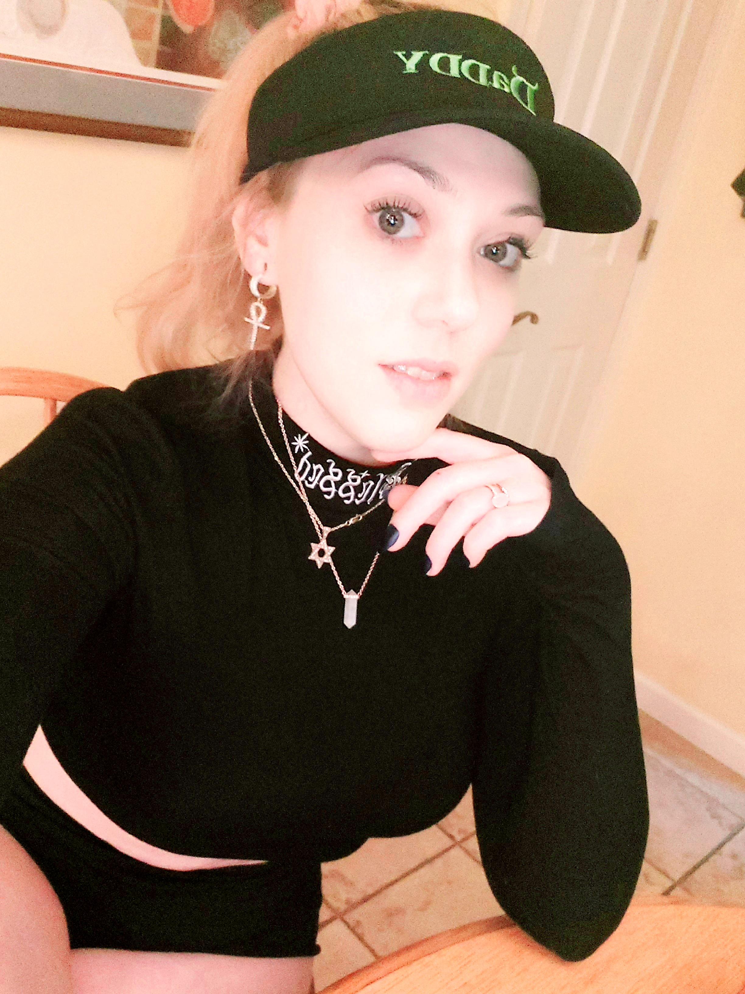 My Shrek daddy visor came lmao | Scrolller