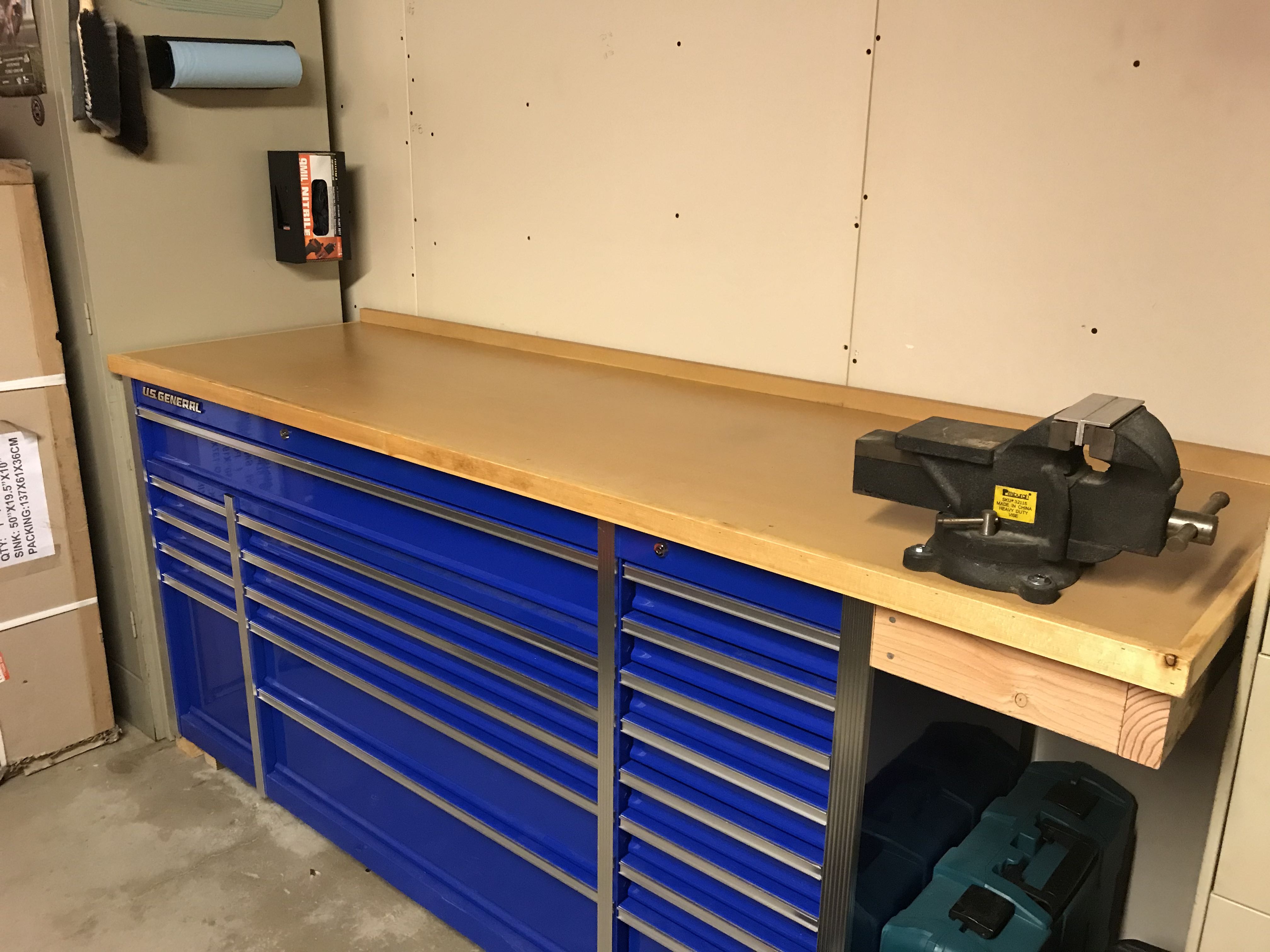 My simple toolbox based workbench | Scrolller