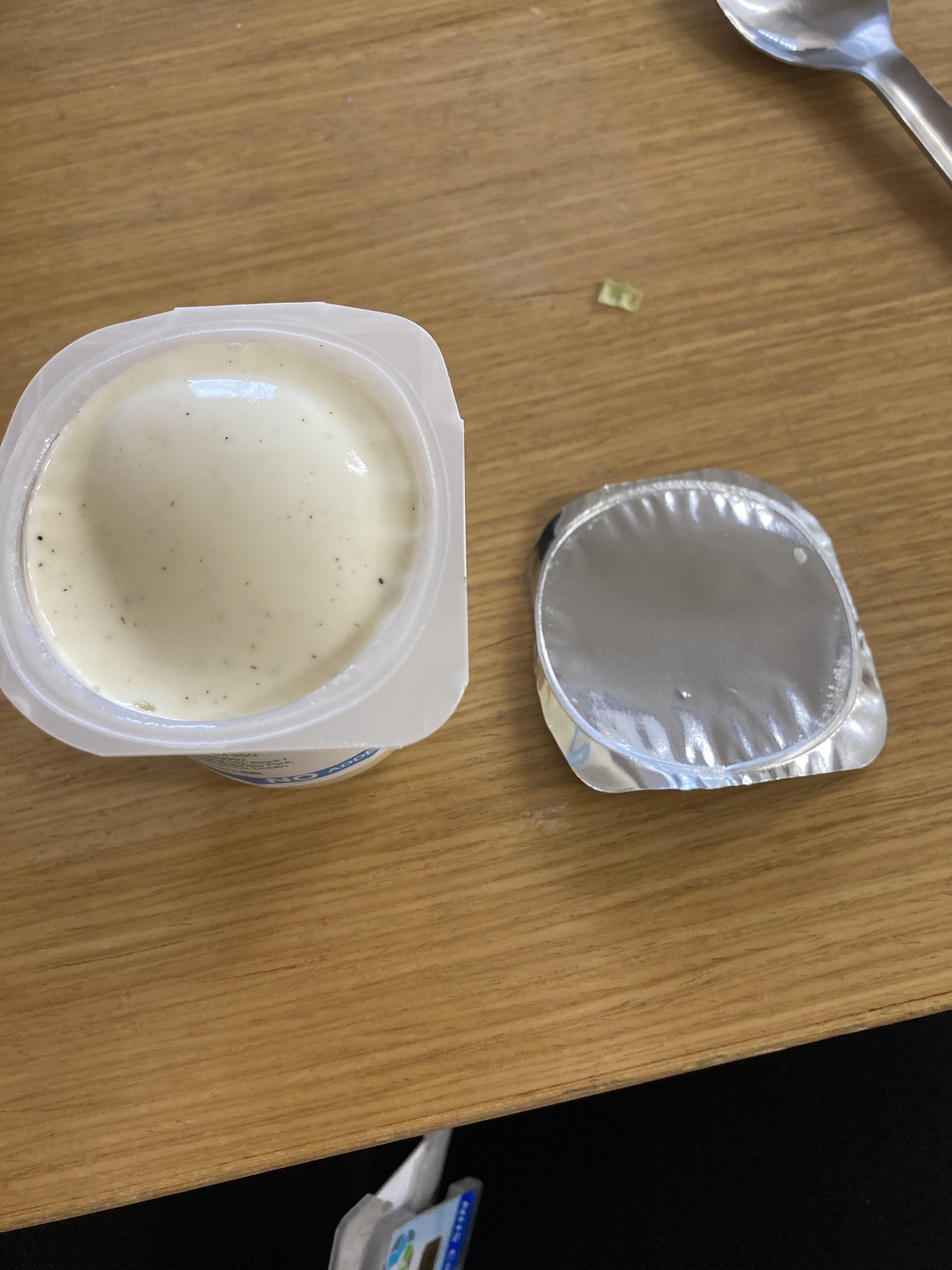 My sister’s yogurt at lunch today really satisfied me | Scrolller