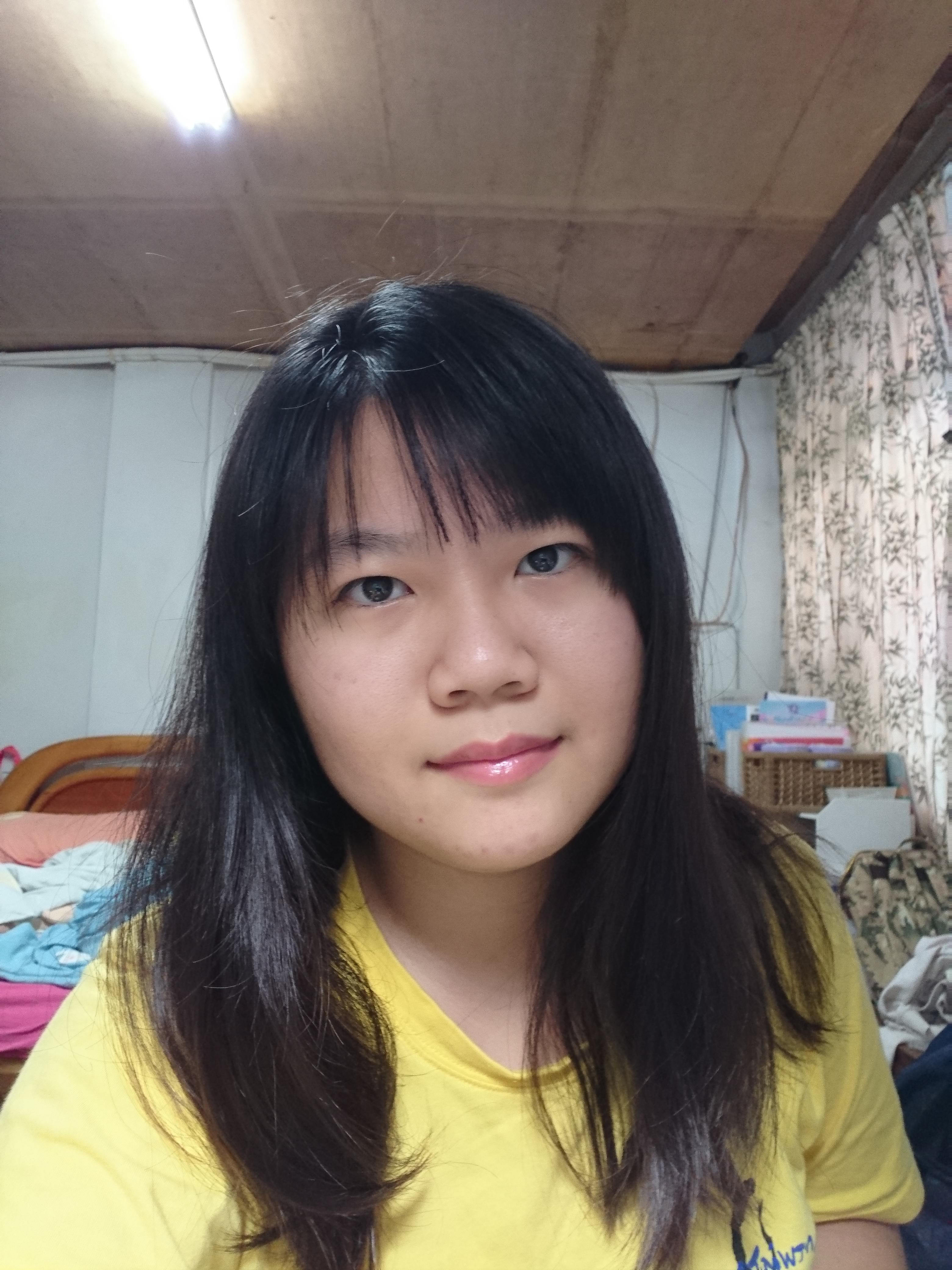 My sleepy and chubby face | Scrolller