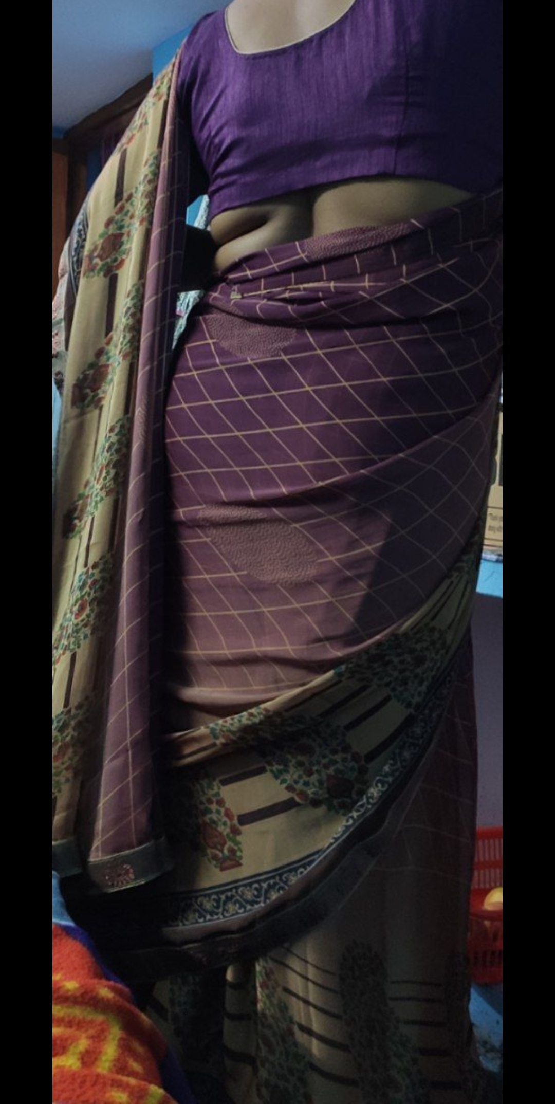 My Widow Mom On Her Way To Office What Would U Do If Are Her Boss🔞 Scrolller