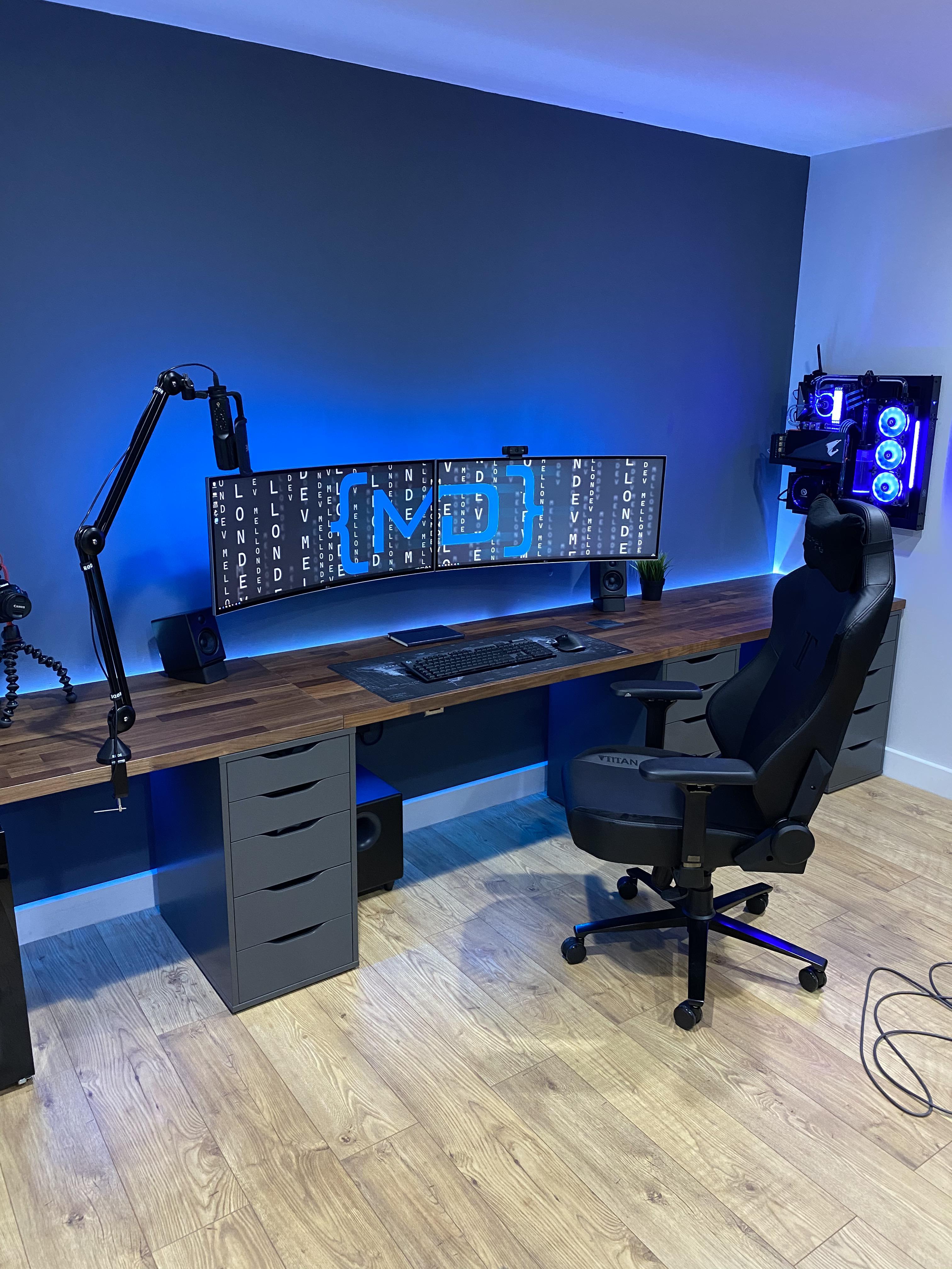 My workspace finally finished | Scrolller