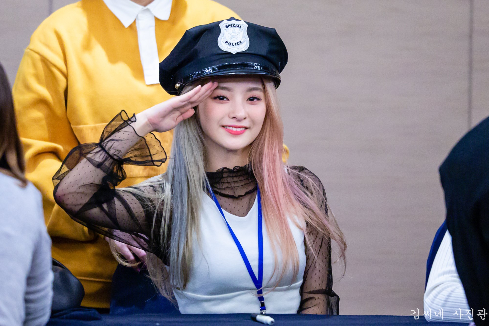 Nakko Salute | Scrolller