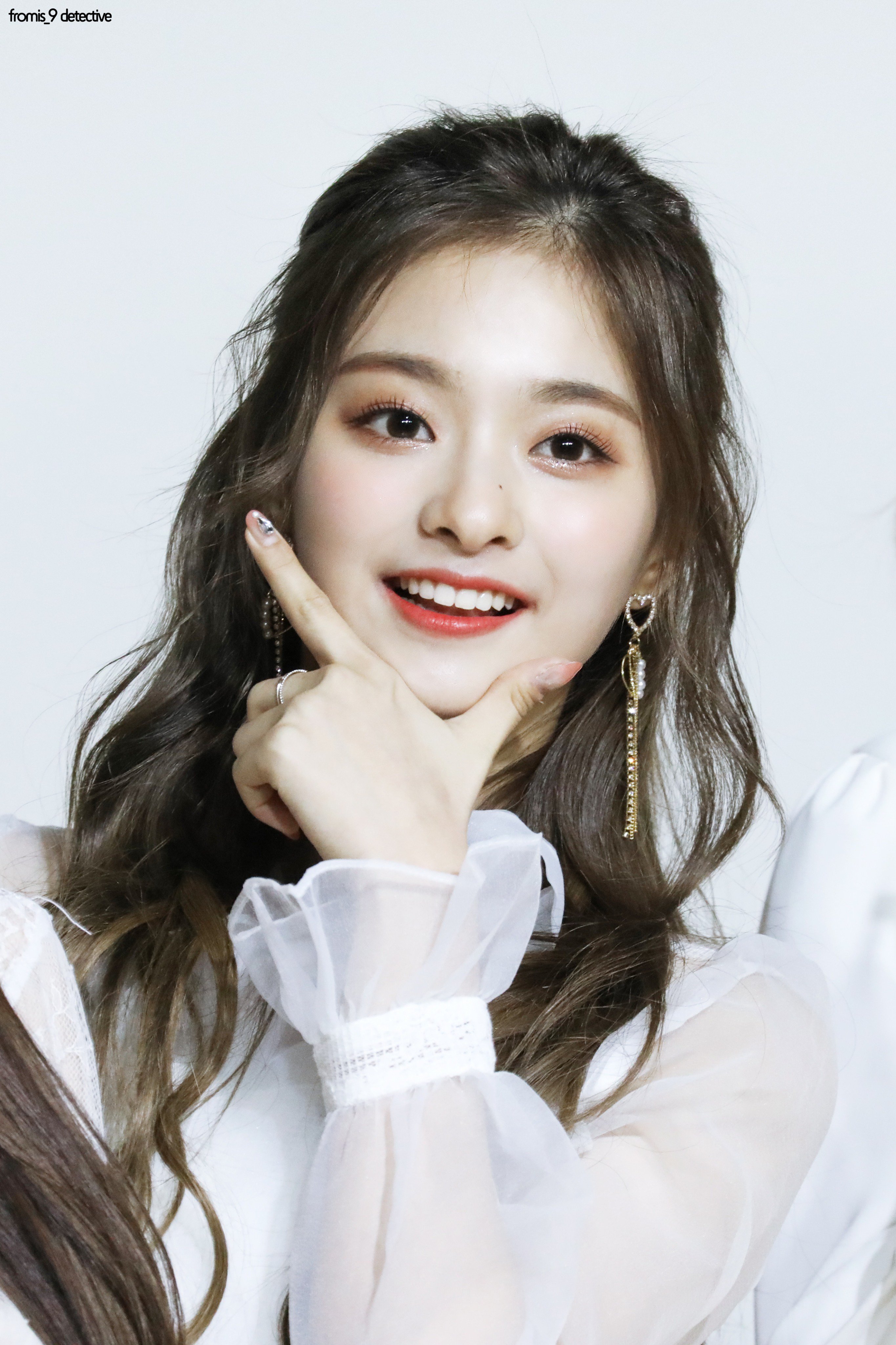 Naky Smile | Scrolller