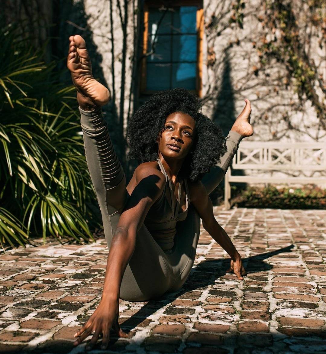 Namaste soles | Scrolller