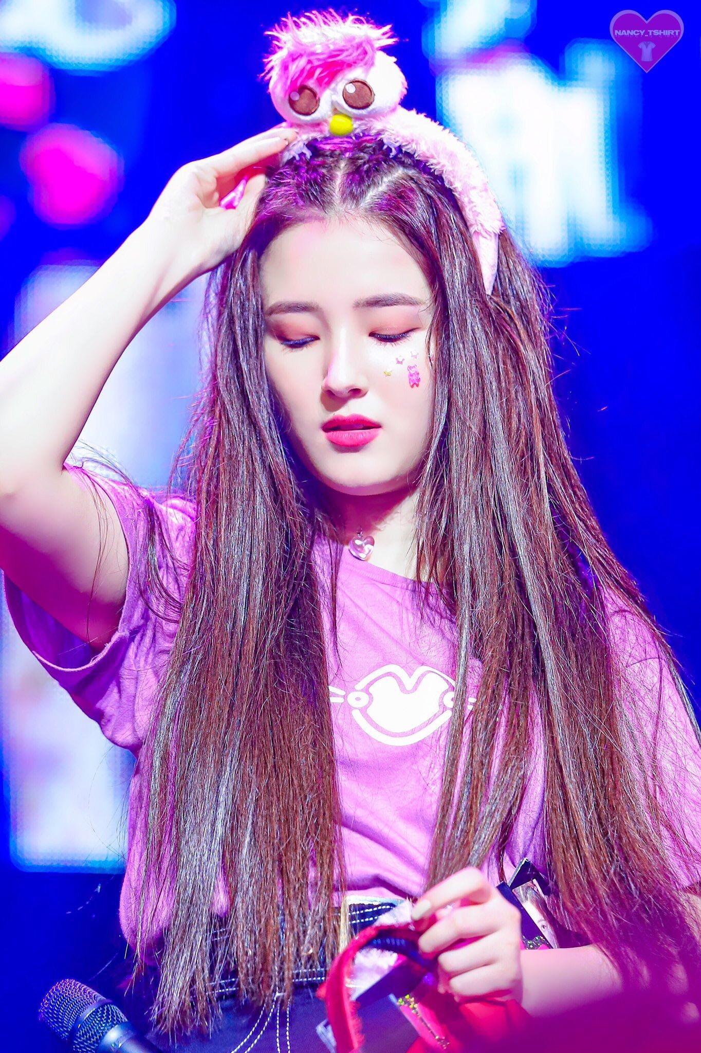 Nancy Monday | Scrolller