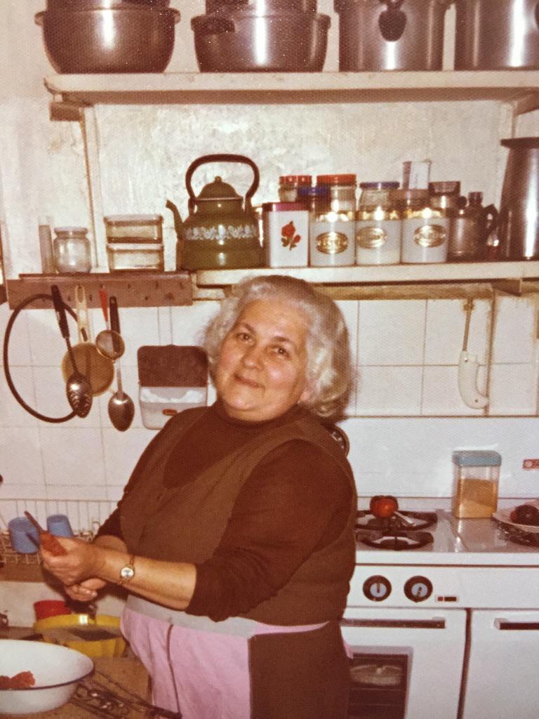 Nani circa 1970 | Scrolller