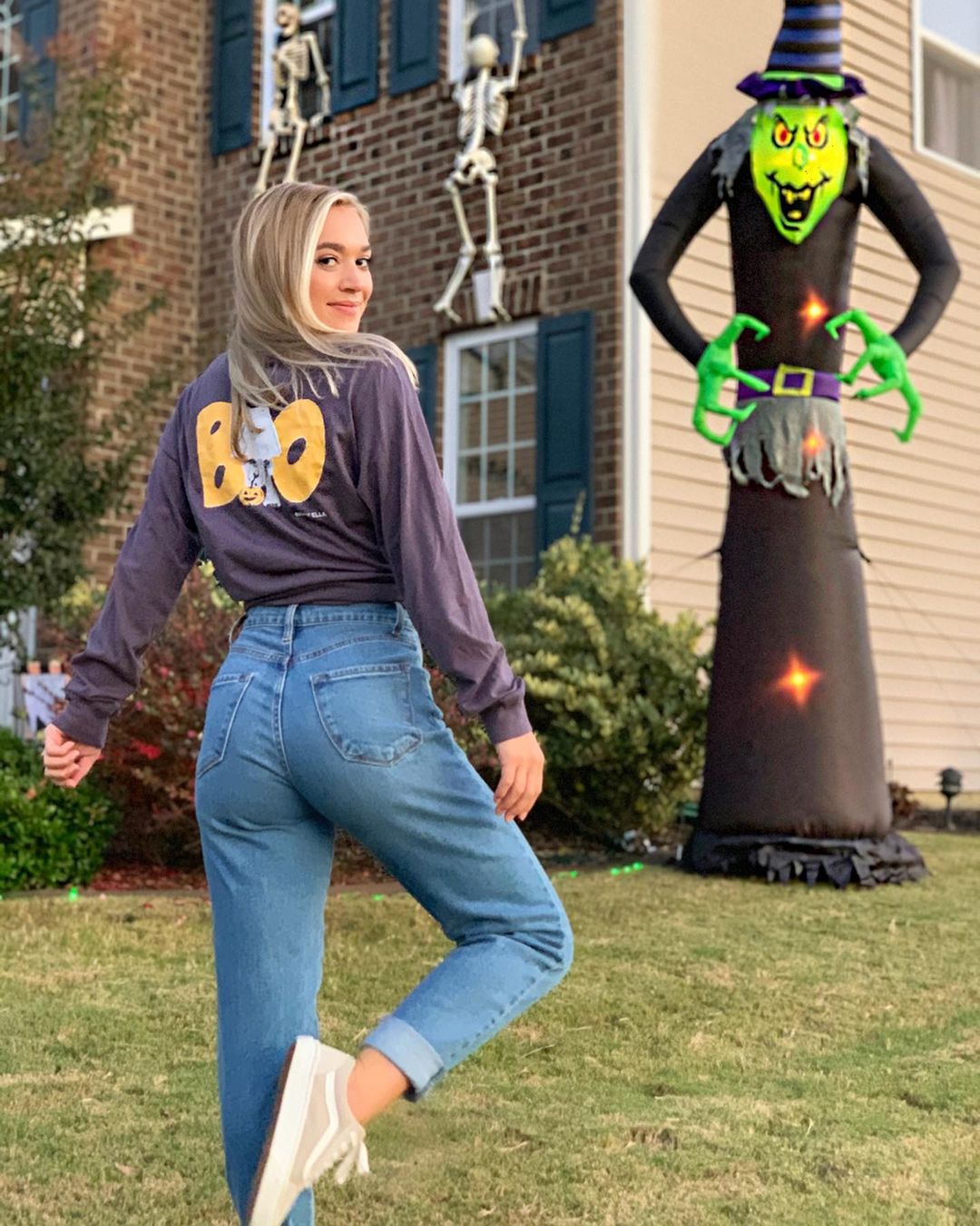 Natalie Decker - American Racing Driver | Scrolller