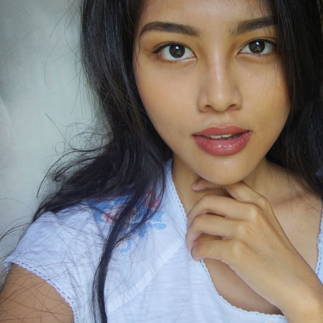 Naughty Girl From Jakarta Scrolller