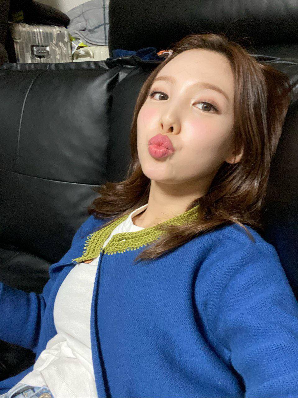 Nayeon | Scrolller