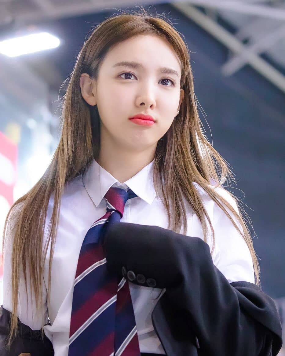 Nayeon | Scrolller