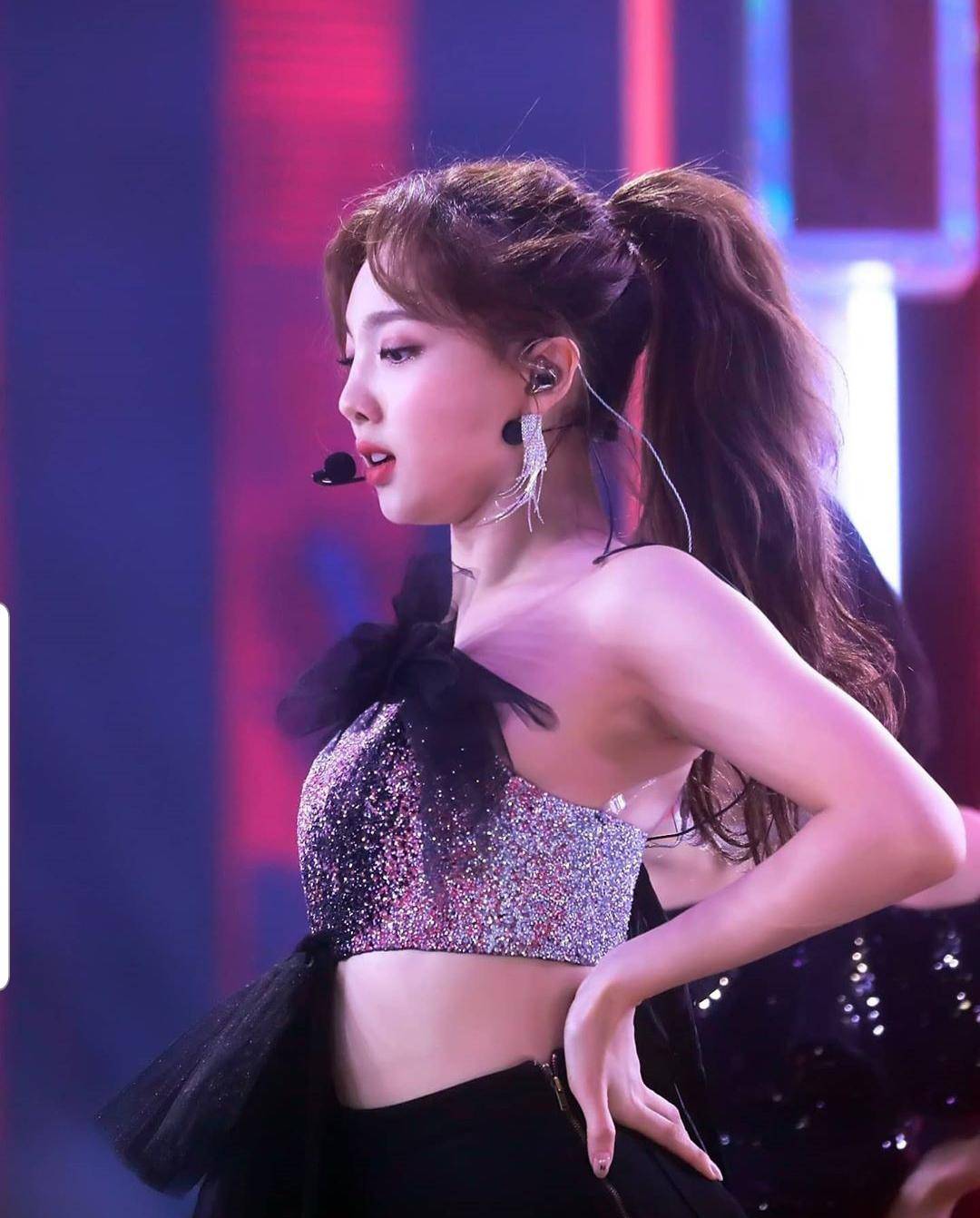 Nayeon - Twice | Scrolller