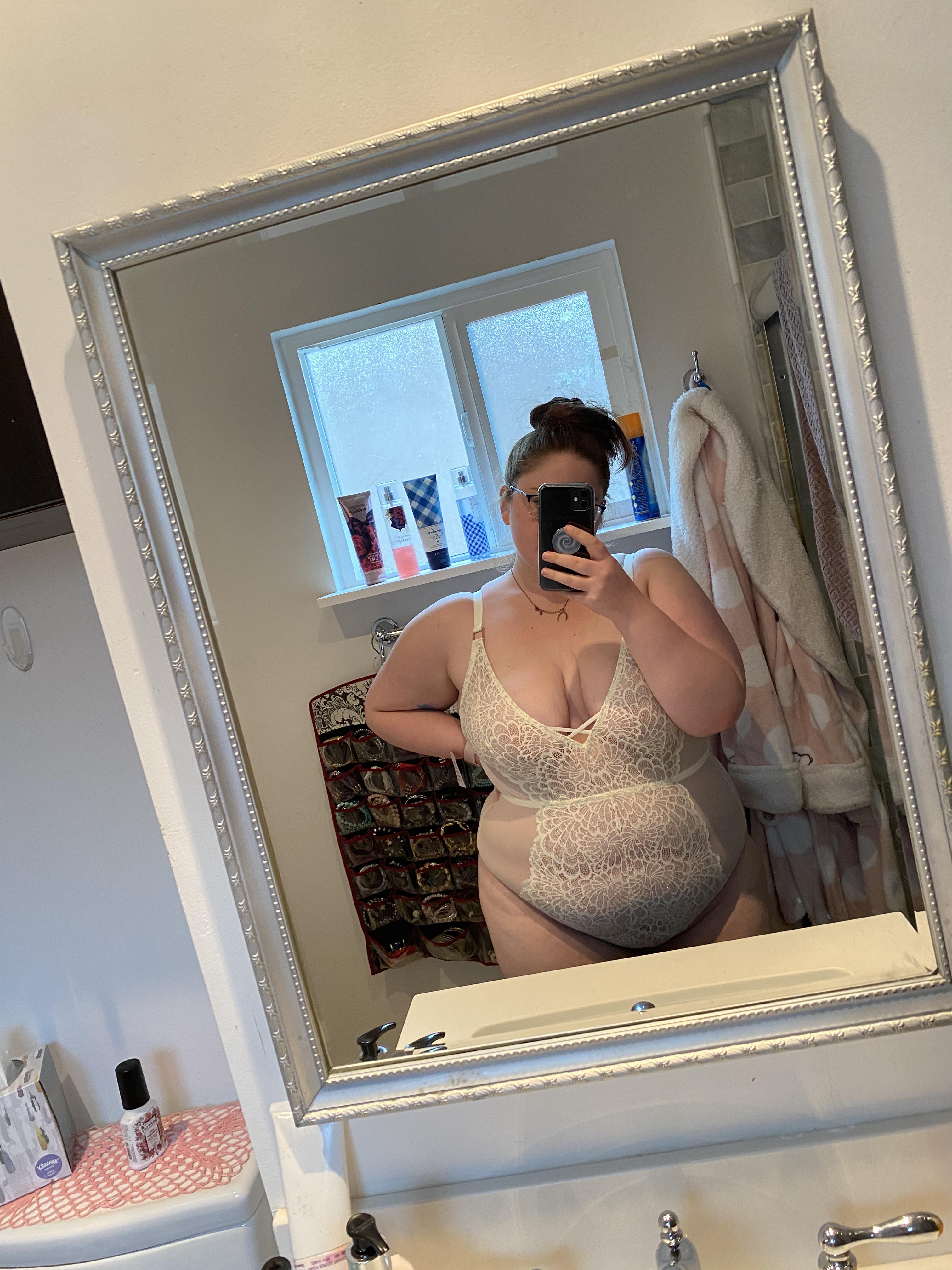 Need a full body massage 💆🏻‍♀️ | Scrolller